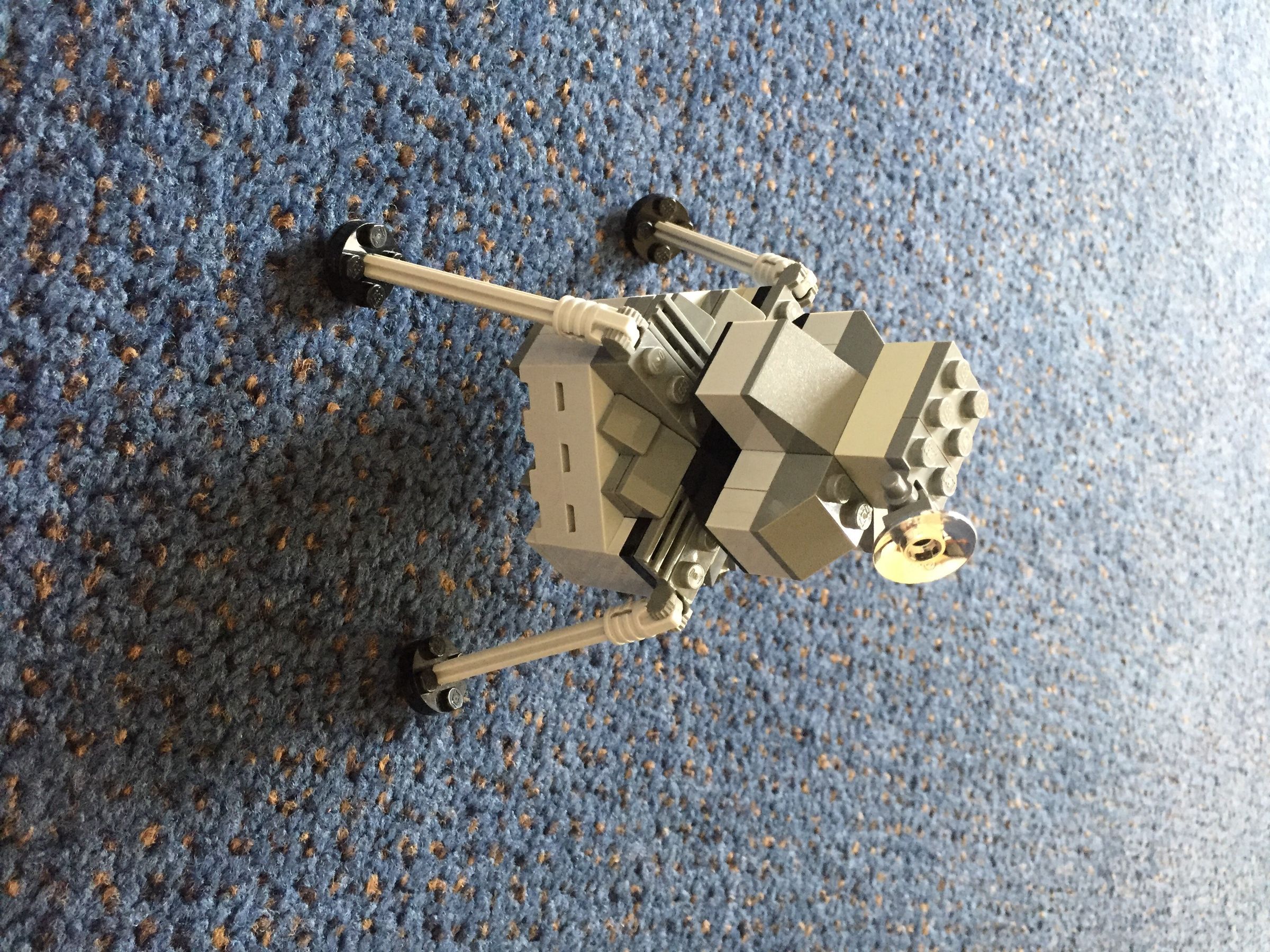 Lego Lunar Module : 5 Steps - Instructables