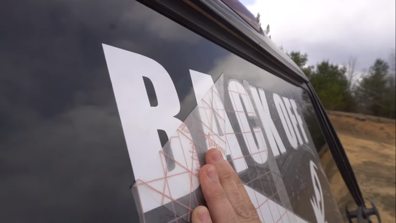 How to Easily Create a Vinyl Car Decal Using Your Cricut Machine : 9 ...