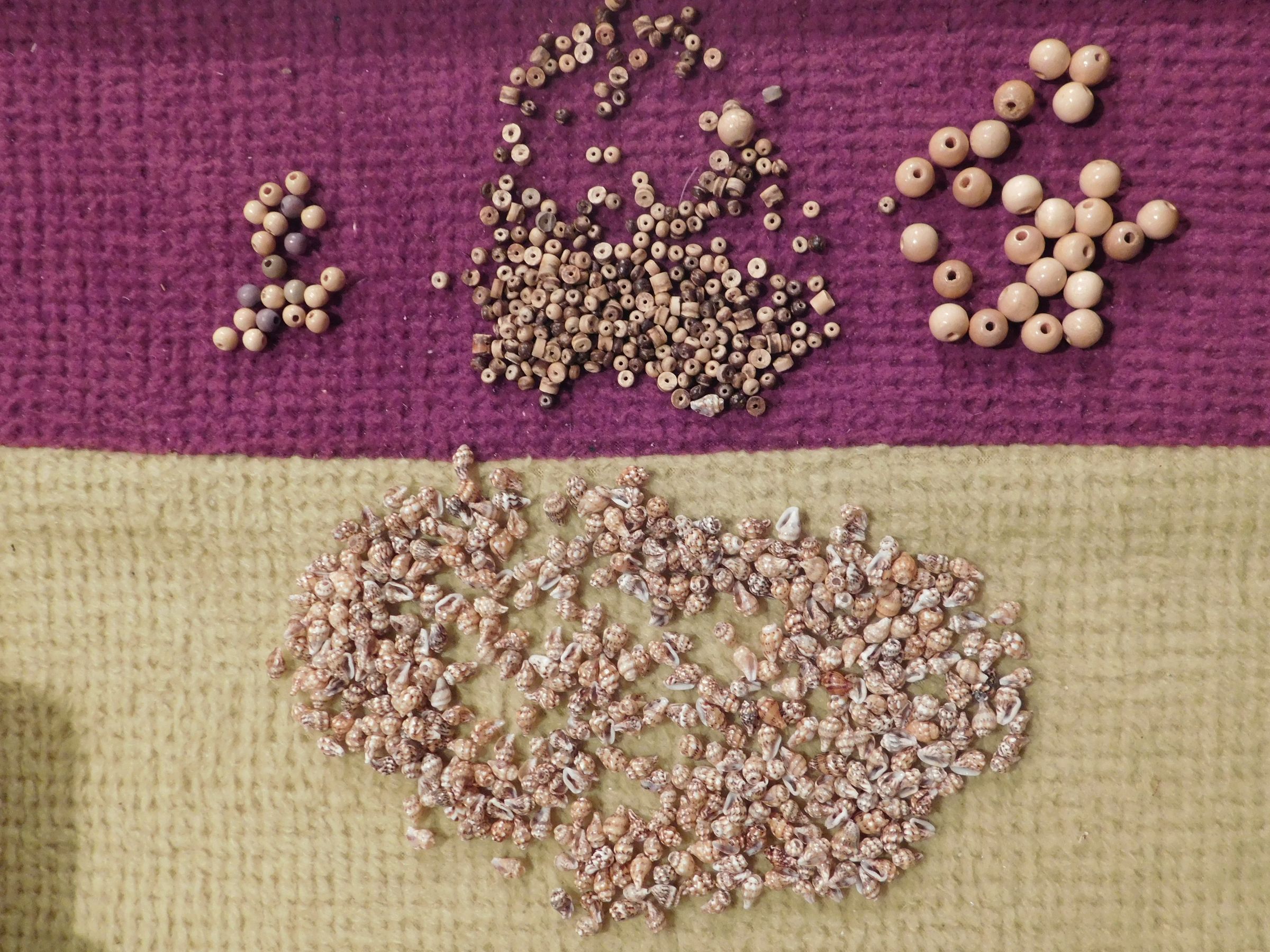 Glass, Wood, Shell and Stone Beaded Sheath : 10 Steps (with Pictures ...