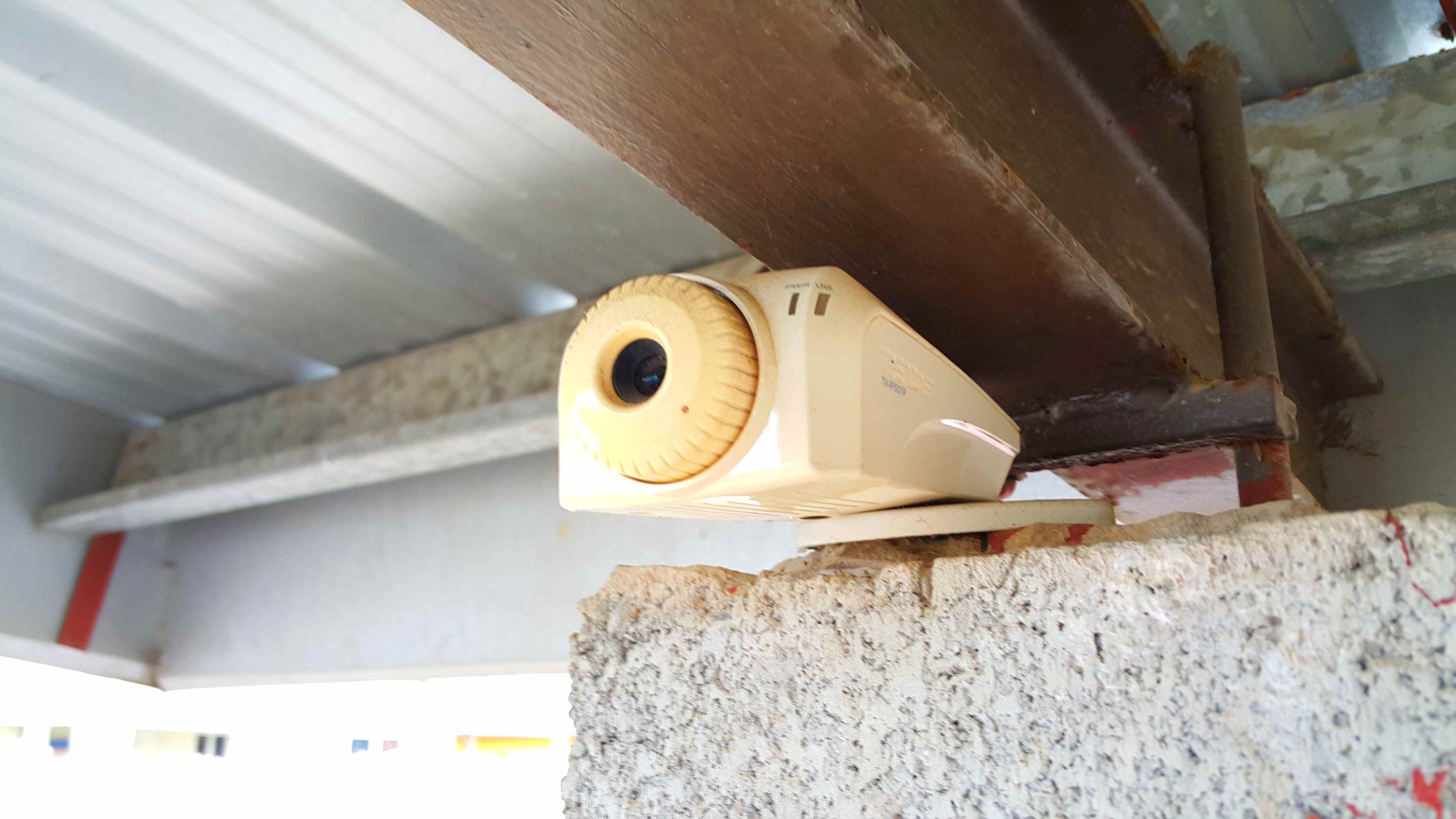 Super Quick Cleaning of Surveillance Camera Lens. : 3 Steps - Instructables