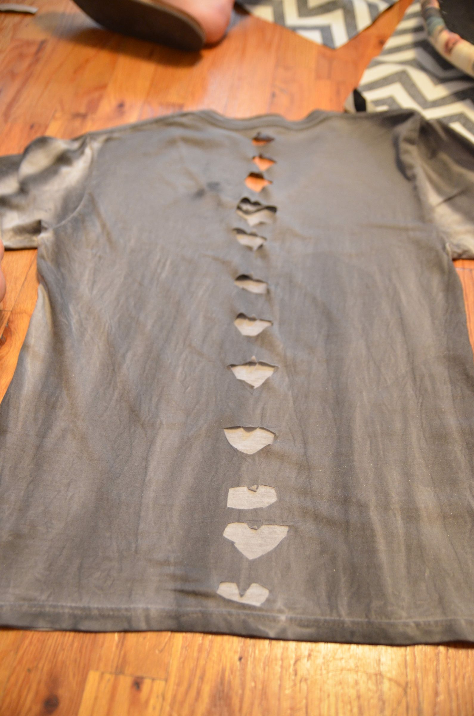 How To Make Ripped Shirts