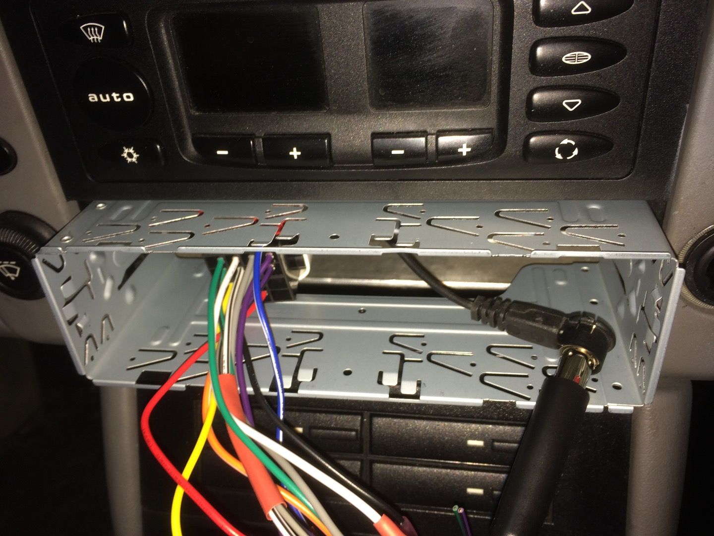 Porsche Radio Installation : 14 Steps - Instructables