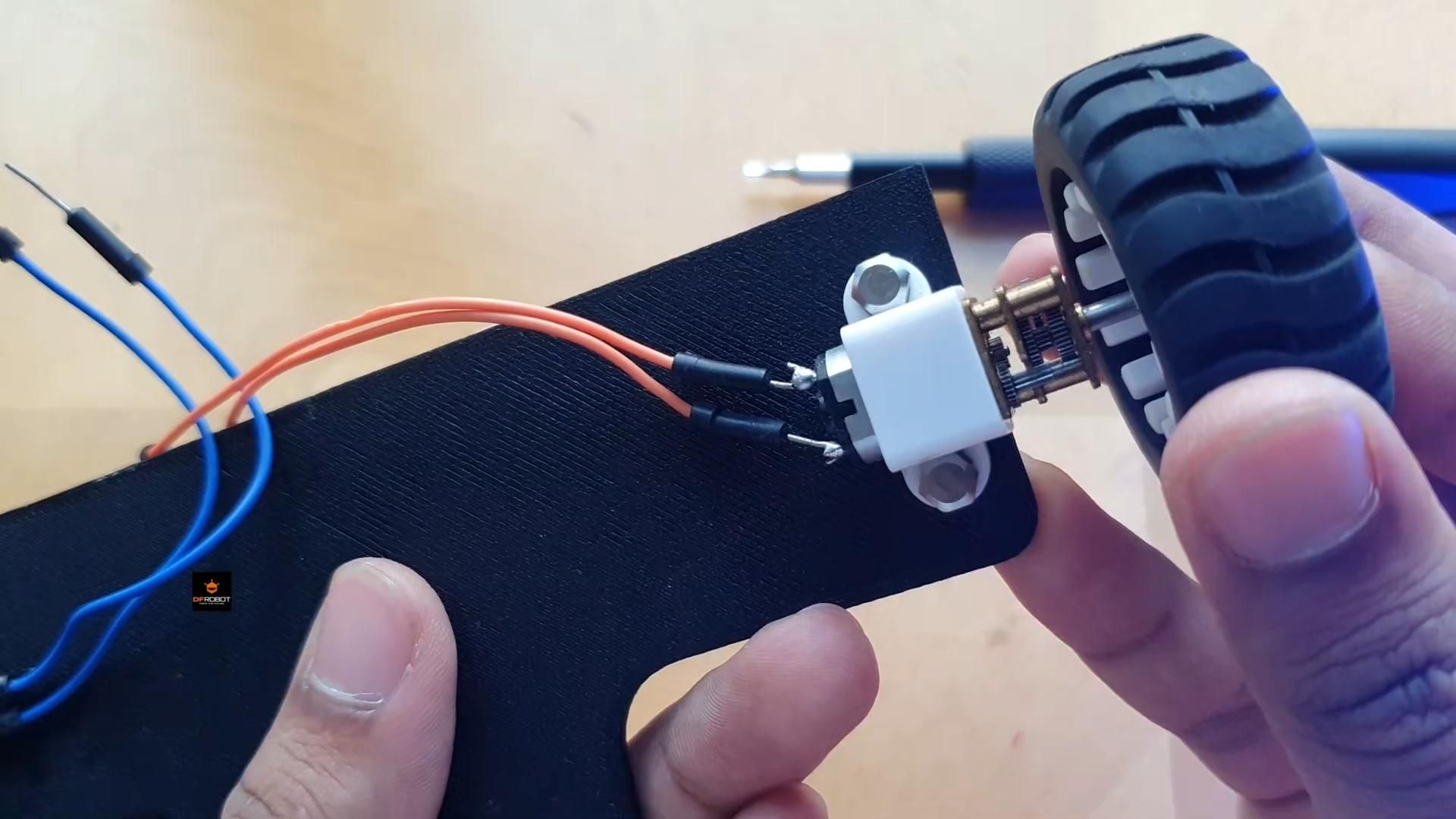 Make a FAST Line Follower Robot Using PID! : 5 Steps - Instructables