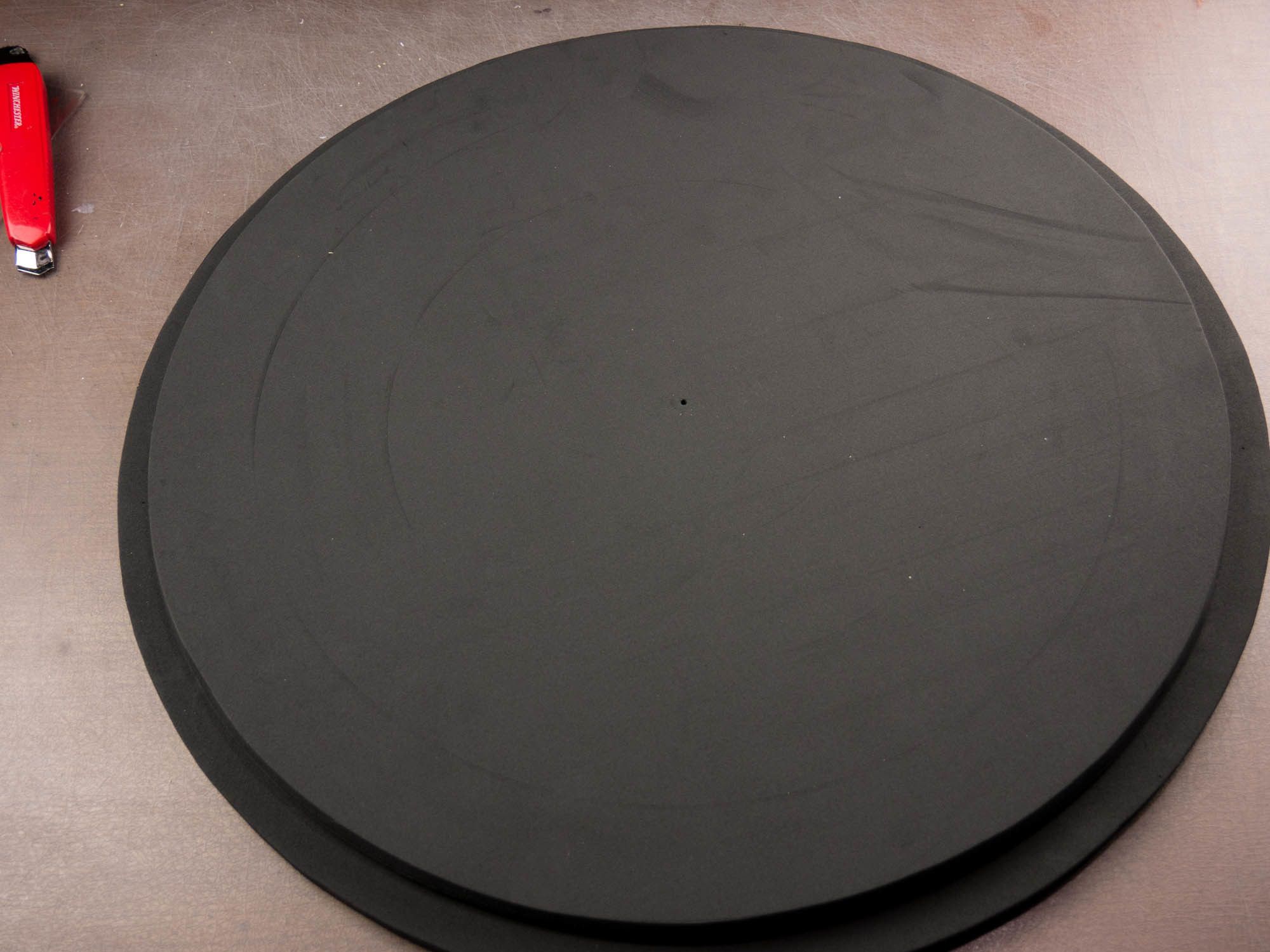 How to Make a Captain America Shield From Foam : 16 Steps (with ...