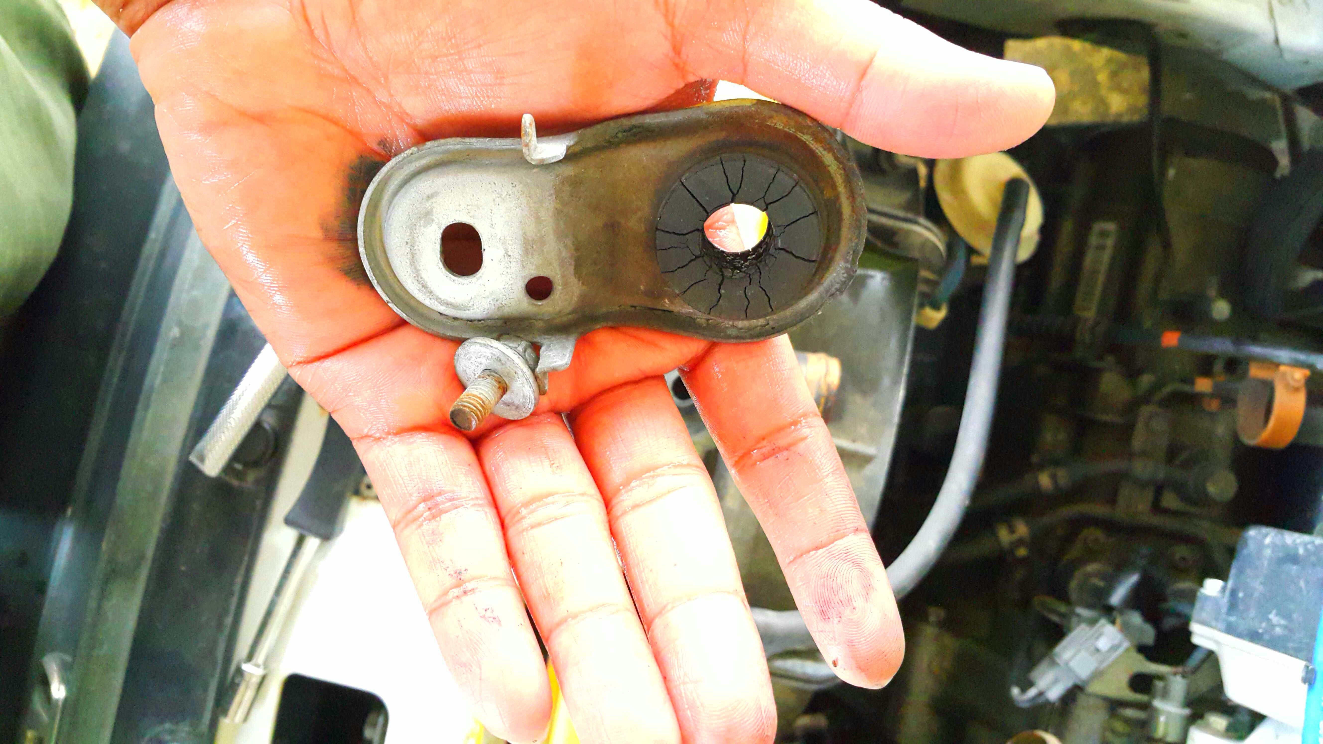 Replacing Radiator Mounts. : 3 Steps - Instructables