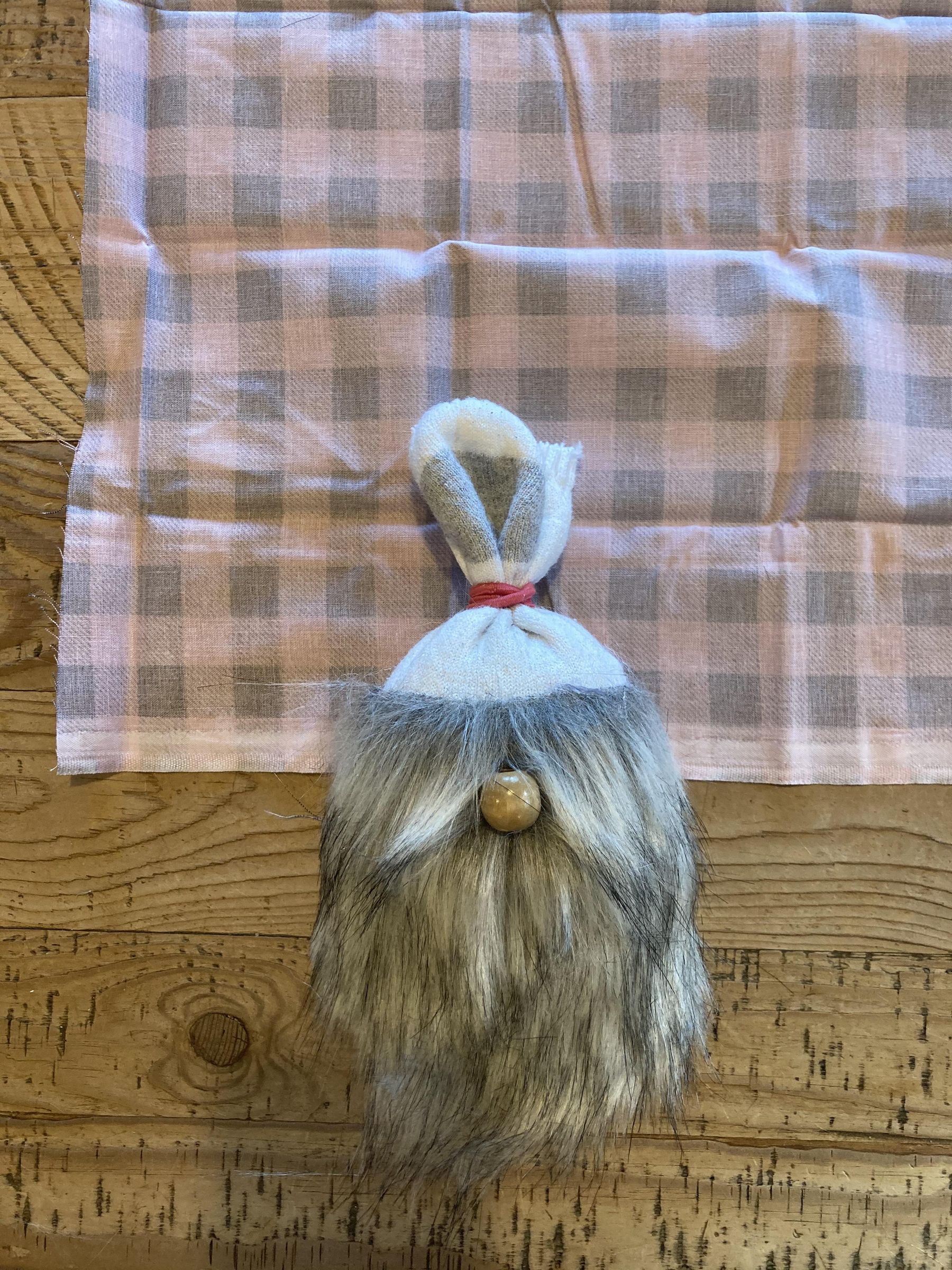 Christmas Gnomes : 4 Steps (with Pictures) - Instructables