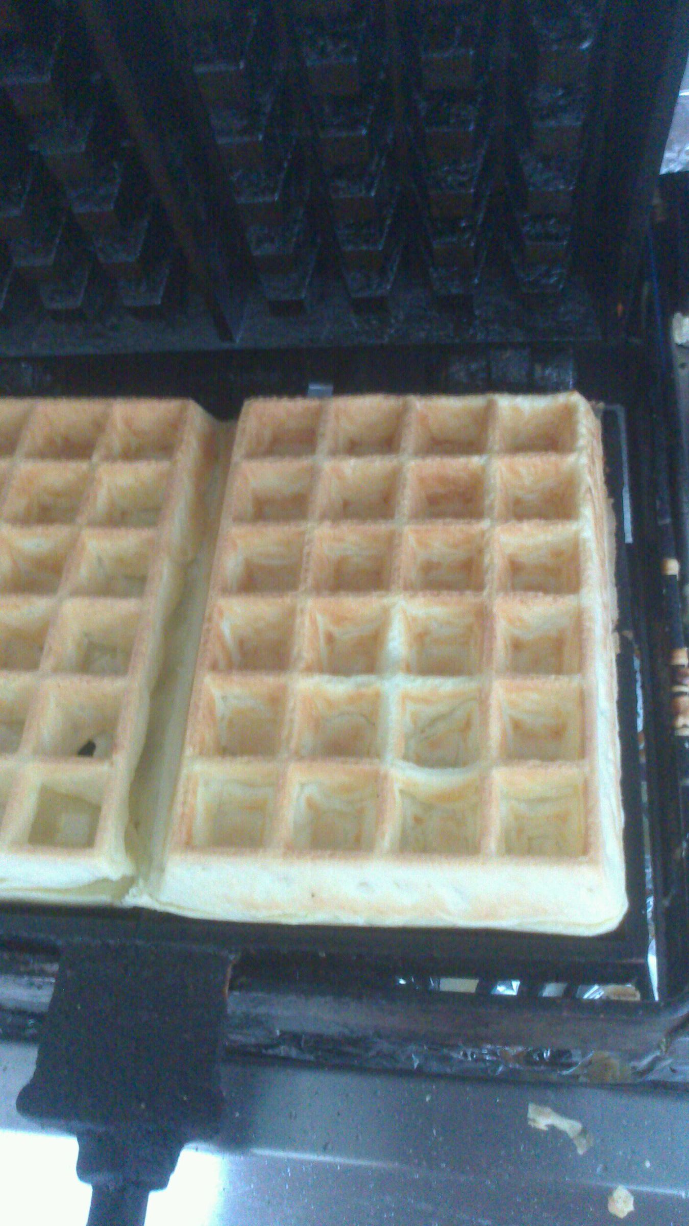 How to Make Industrial Fair Waffles !! : 6 Steps (with Pictures ...