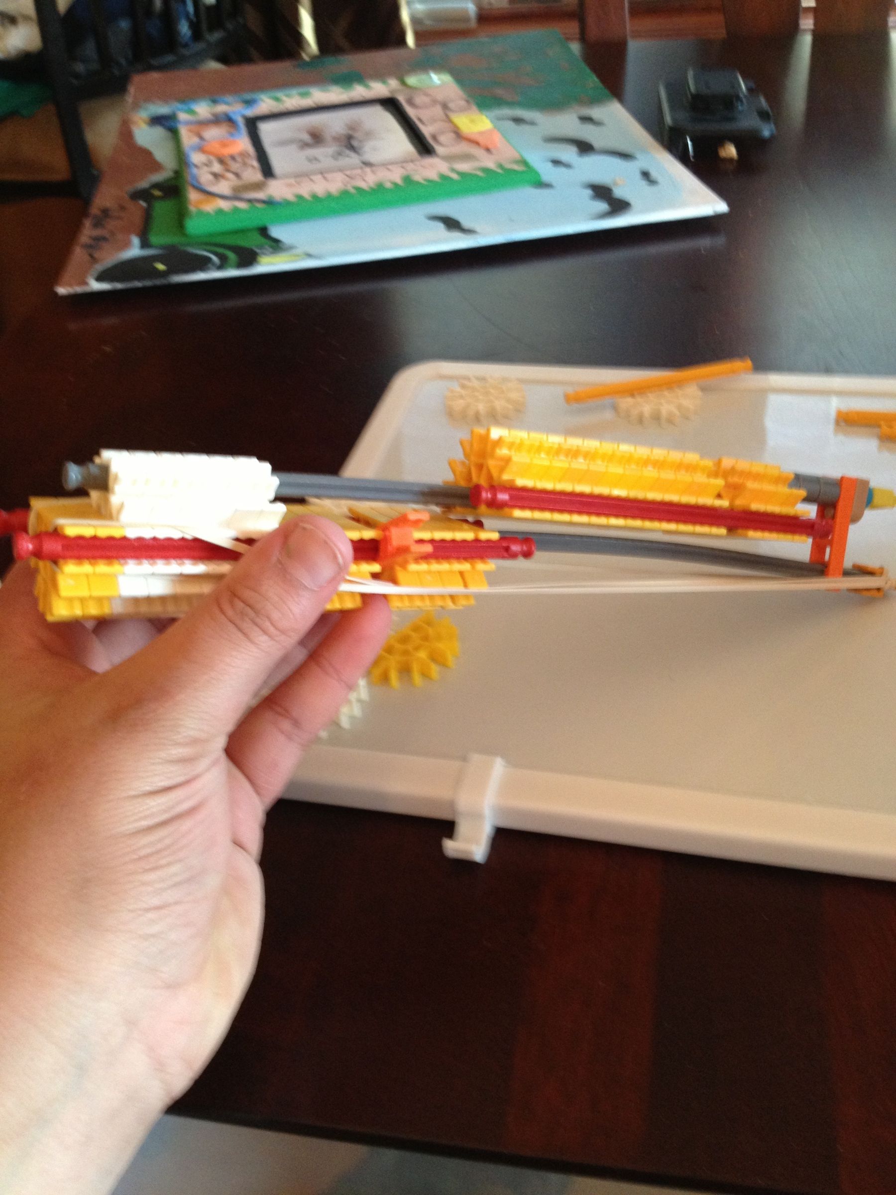 Simple K'nex "Pull Back" Gun : 29 Steps - Instructables