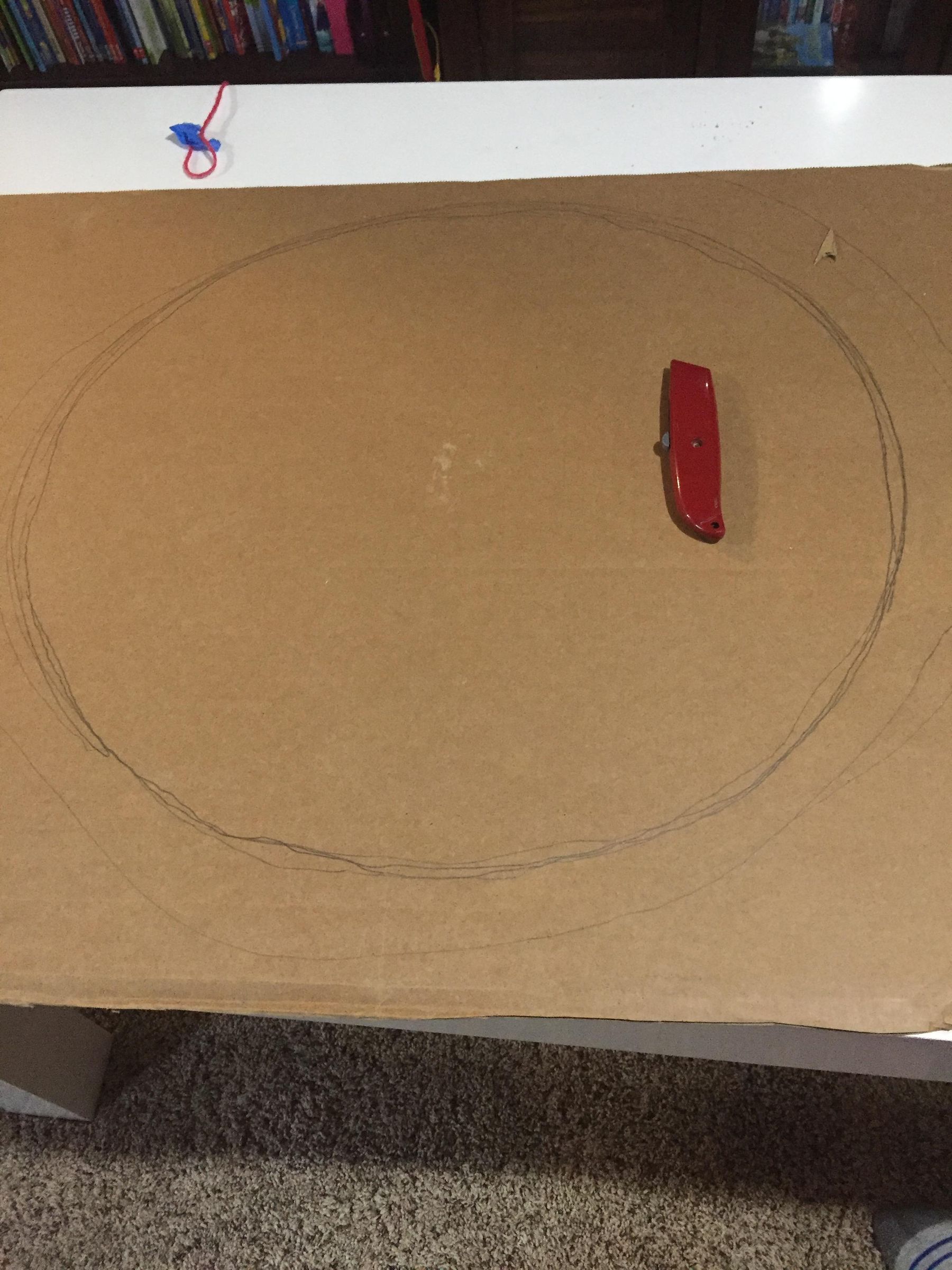 Big Cardboard Expandable Shield : 8 Steps - Instructables