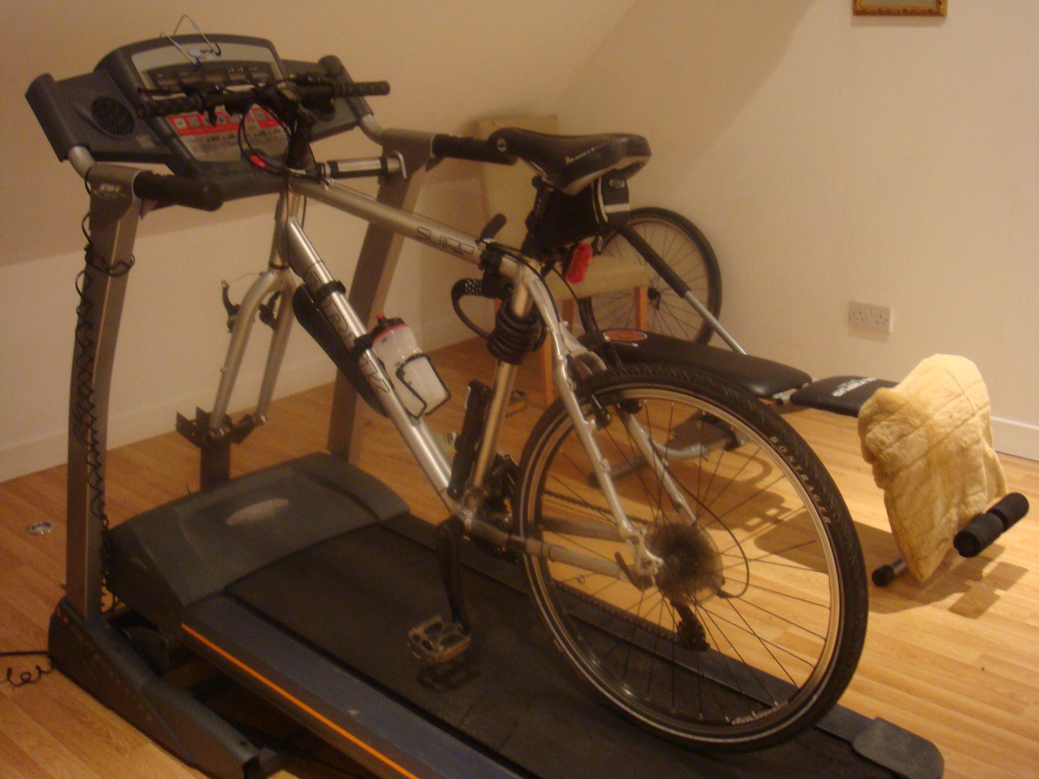 Exercise Bike With Treadmill : 3 Steps - Instructables
