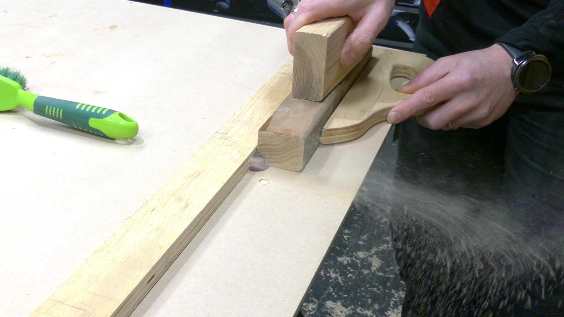 5 Simple and Essential Power Tool Woodworking Jigs : 6 Steps (with ...