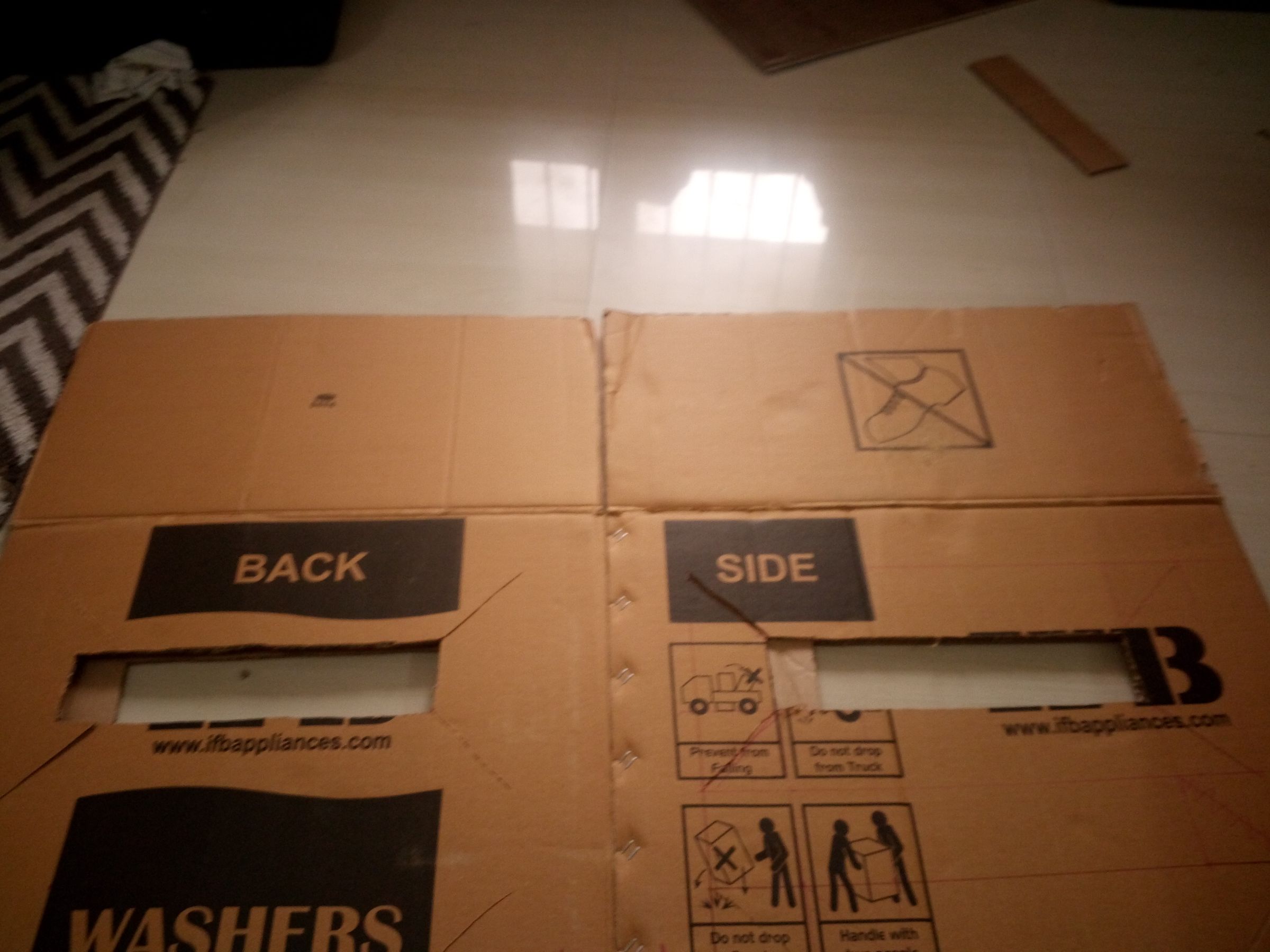 Cardboard Side Table : 4 Steps (with Pictures) - Instructables