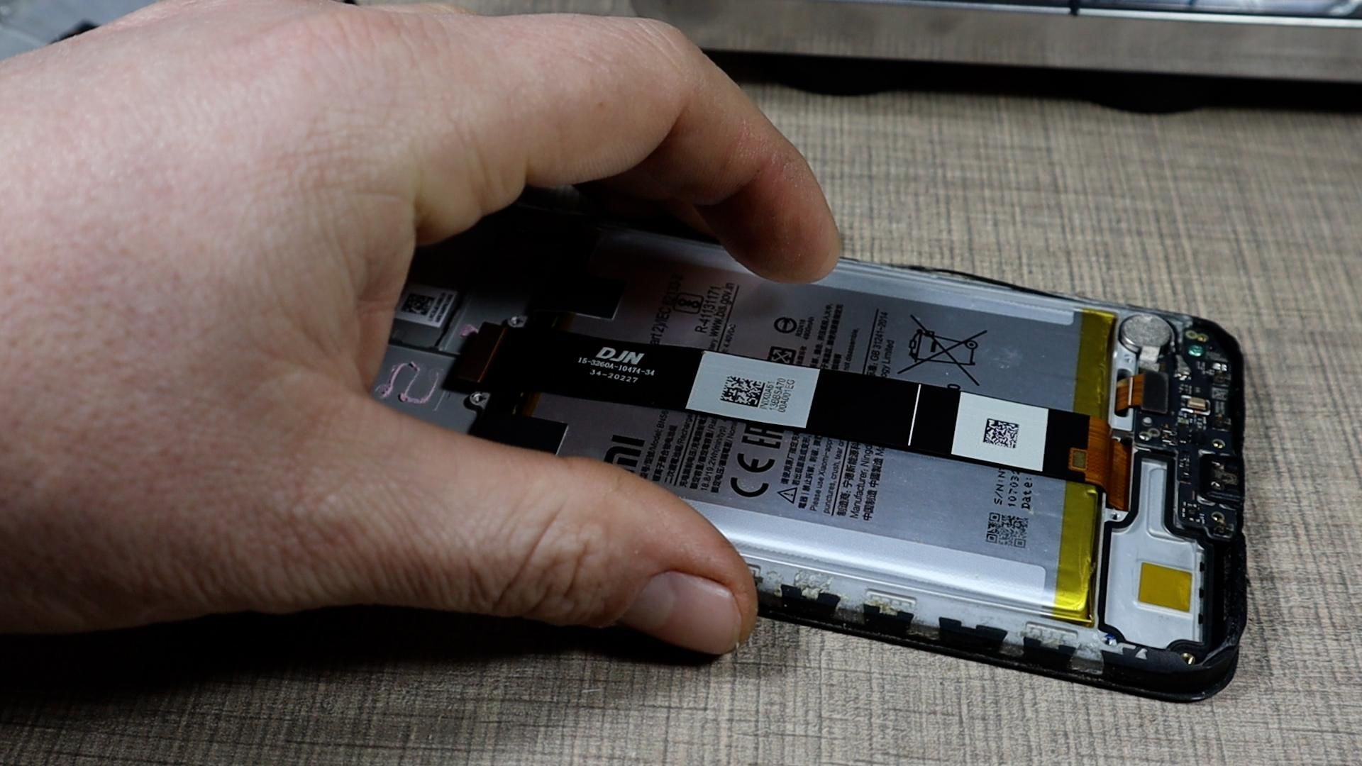 Replace a Broken Screen on Redmi 9A Phone : 10 Steps (with Pictures ...