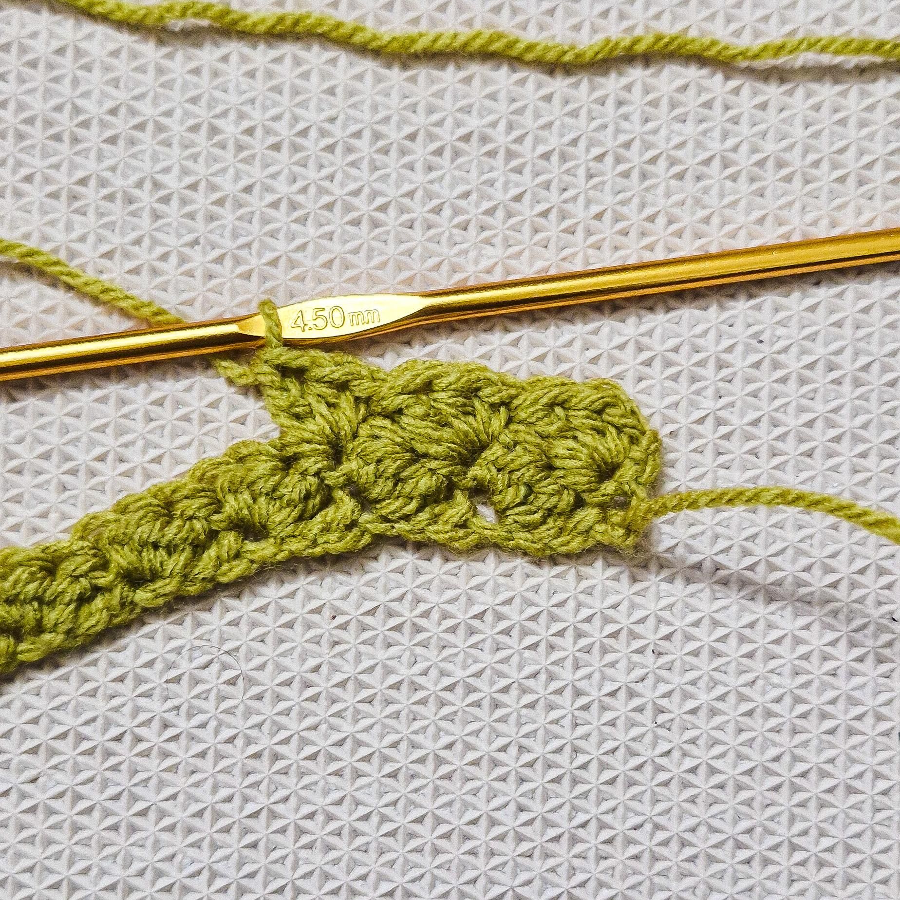 Easy Willow Crochet Fingerless Gloves Set : 6 Steps (with Pictures ...