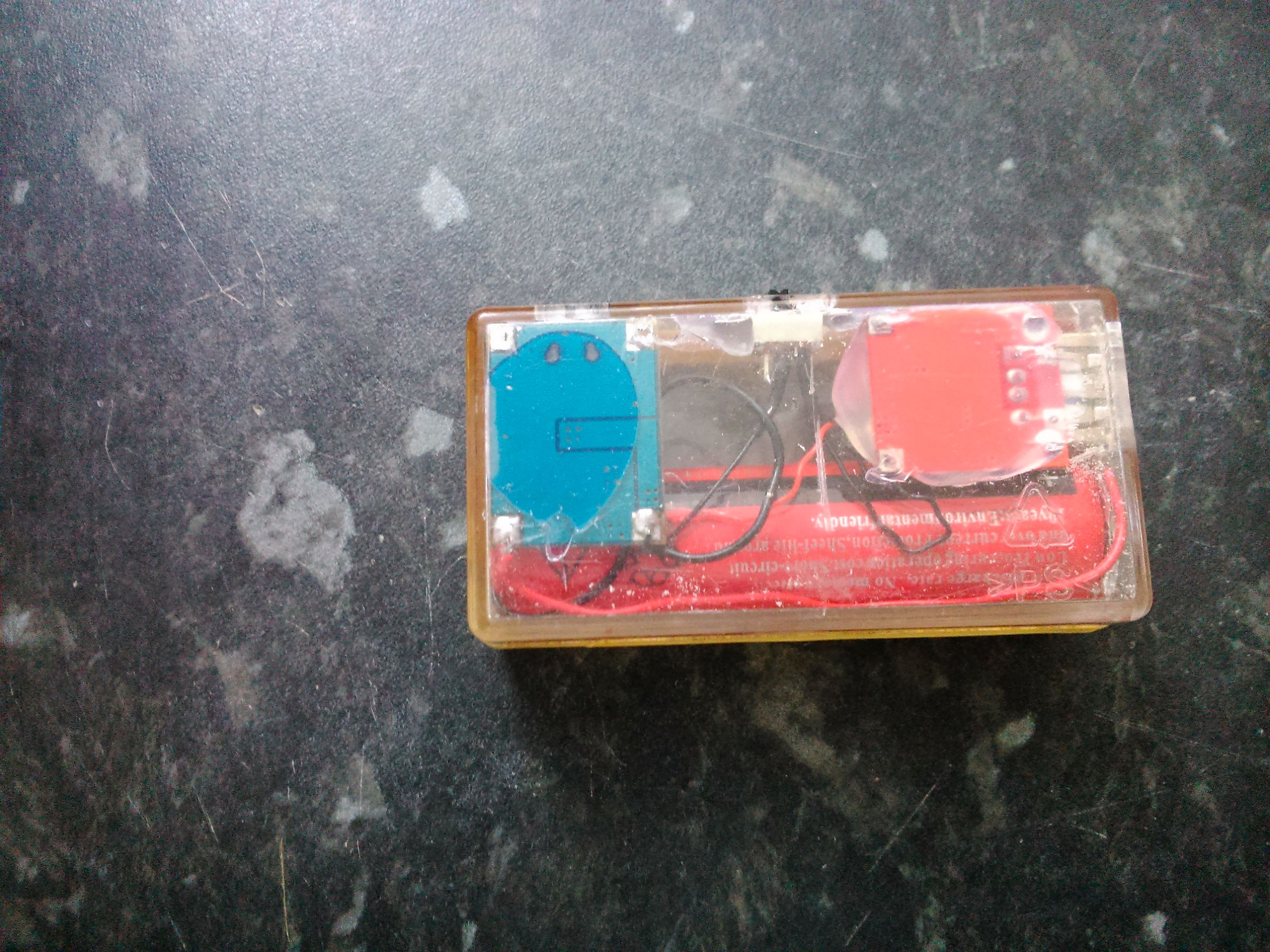 Solar Power Bank With Salvaged 18650 : 4 Steps (with Pictures ...