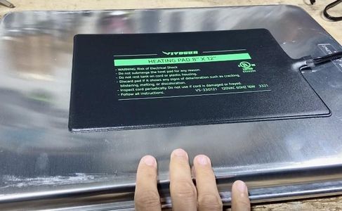 Using a Cricut Vinyl Mask to Help Glue Chipping : 6 Steps (with ...