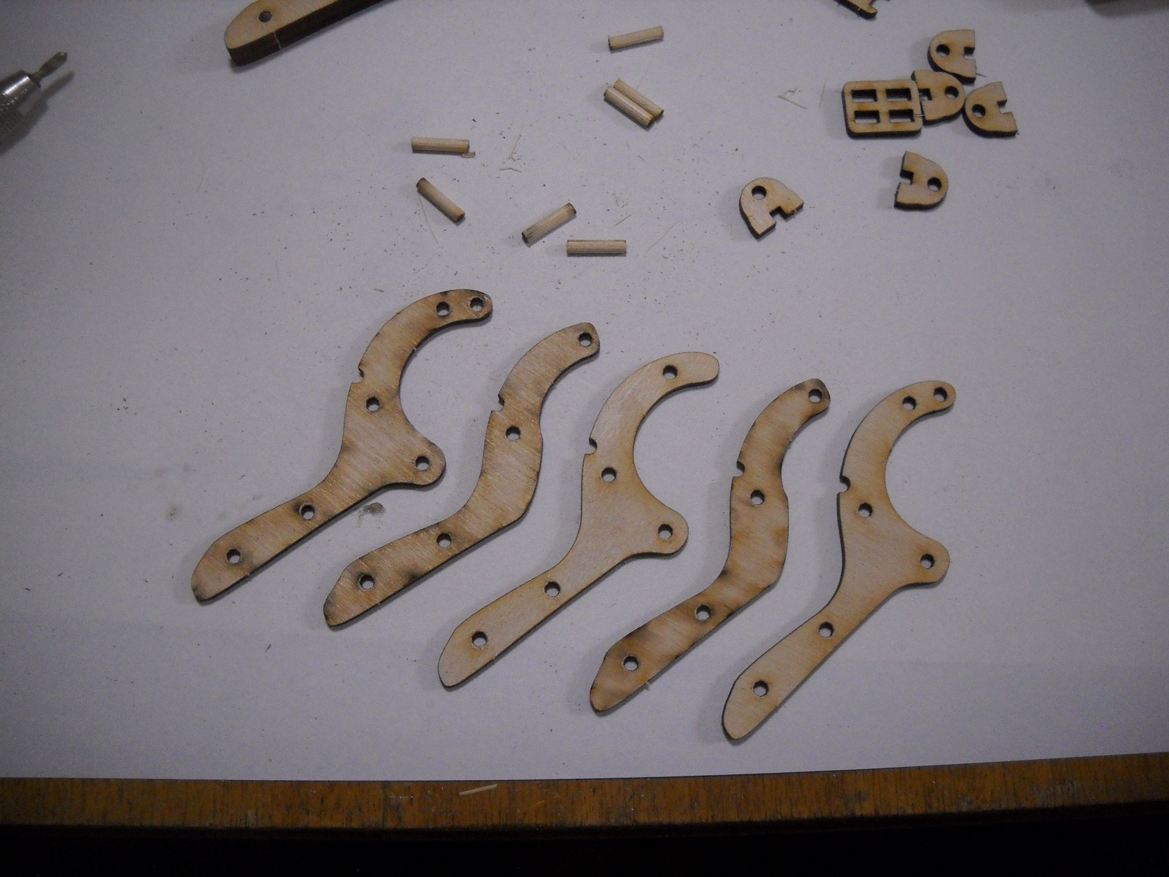 Wooden Squeeze Clamp : 4 Steps (with Pictures) - Instructables