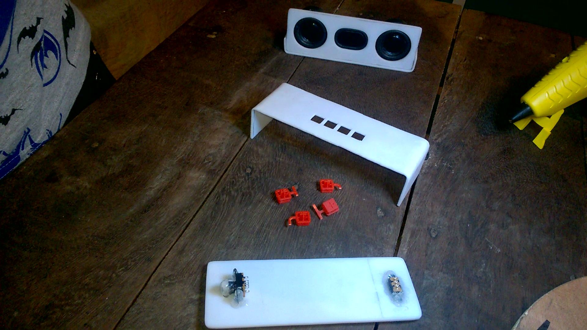 DIY Mini Bluetooth Speaker (BoombeAt :) : 20 Steps (with Pictures ...