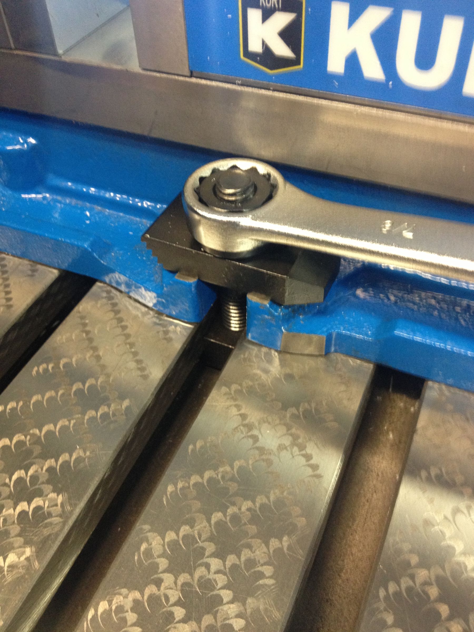 Squaring a Vise on a Mill - Machine Like a Pro : 20 Steps - Instructables