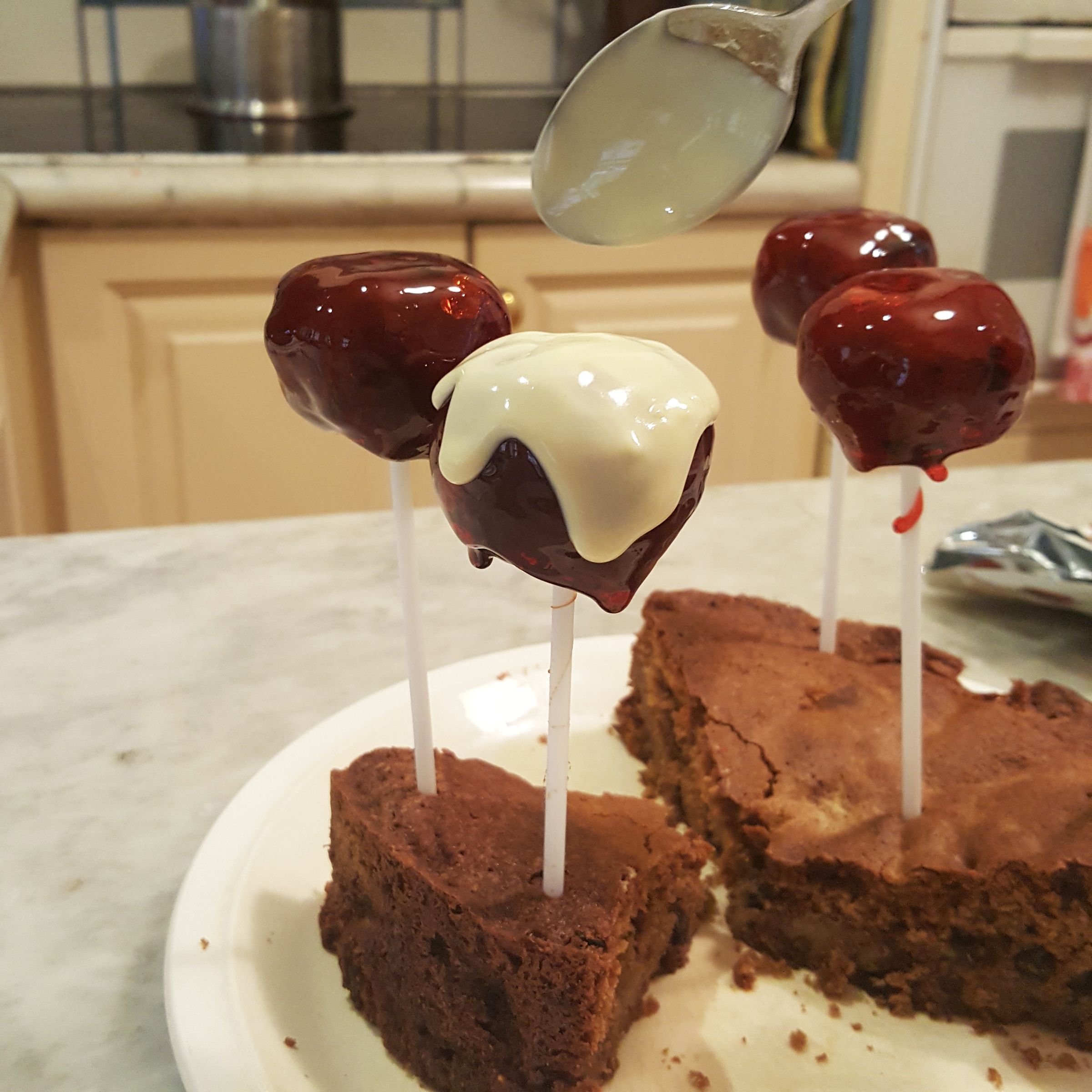 Poison Apple Pops : 5 Steps (with Pictures) - Instructables