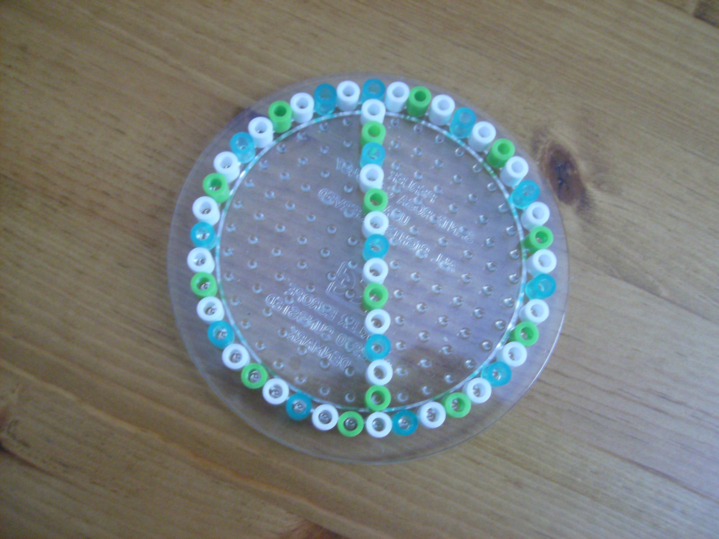 How to Make a Perler Bead Peace Sign : 8 Steps - Instructables