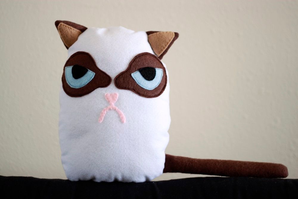 How to Make a Grumpy Cat Plush : 8 Steps (with Pictures) - Instructables