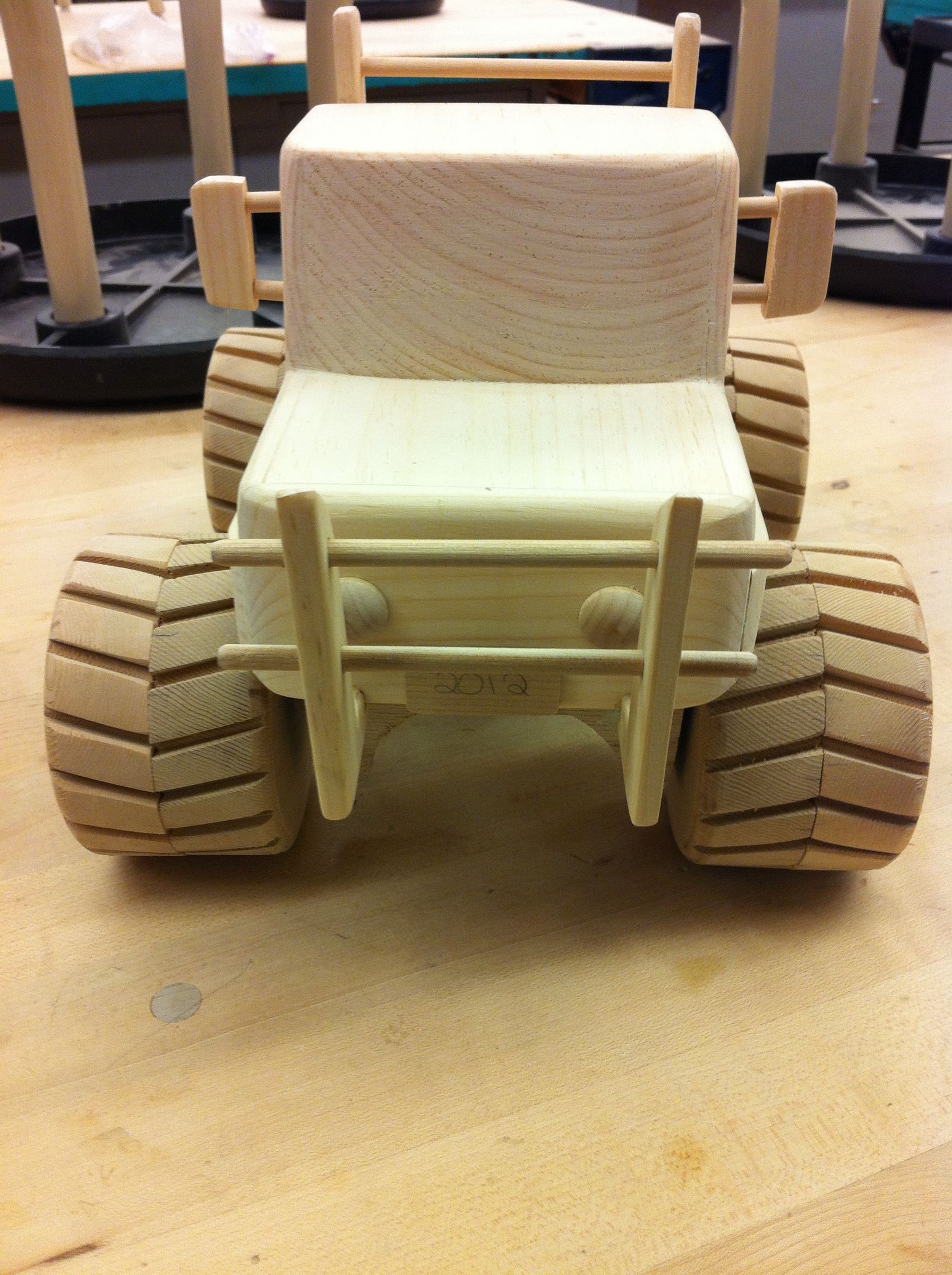 Monster Truck : 4 Steps (with Pictures) - Instructables