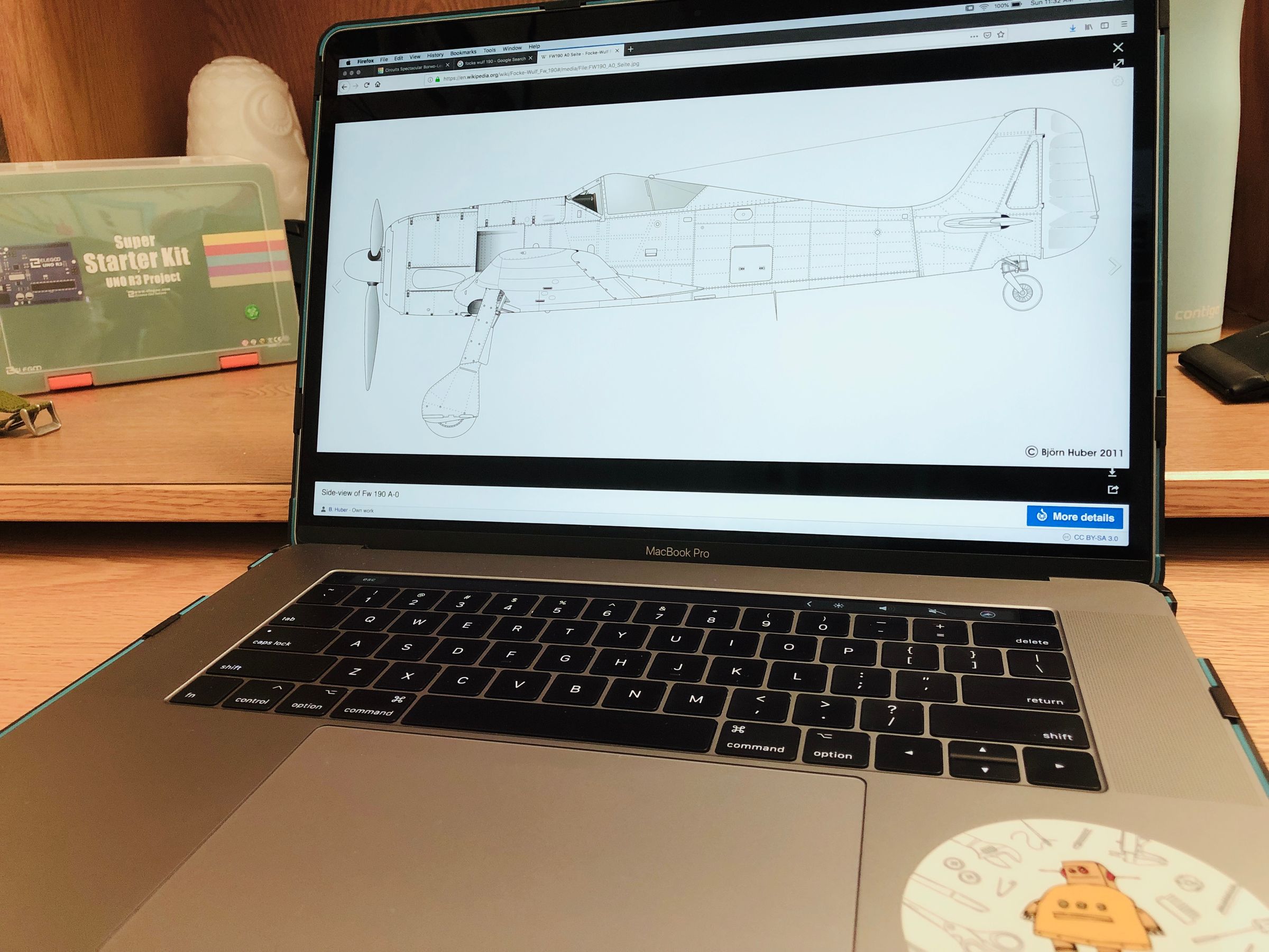 Easy Cardboard Model Airplane : 12 Steps (with Pictures) - Instructables