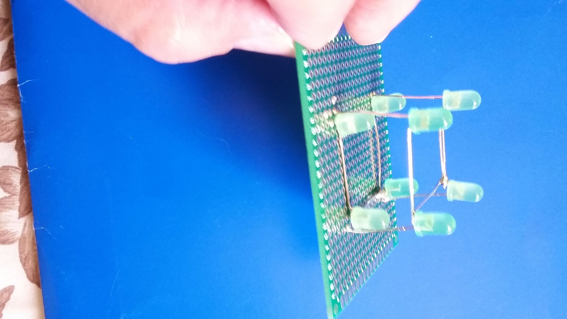 A Simple LED Cube 2X2X2 : 4 Steps (with Pictures) - Instructables