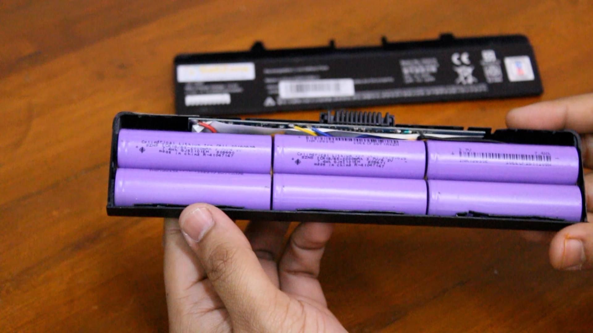 How to Replace Laptop Battery Cells : 8 Steps - Instructables