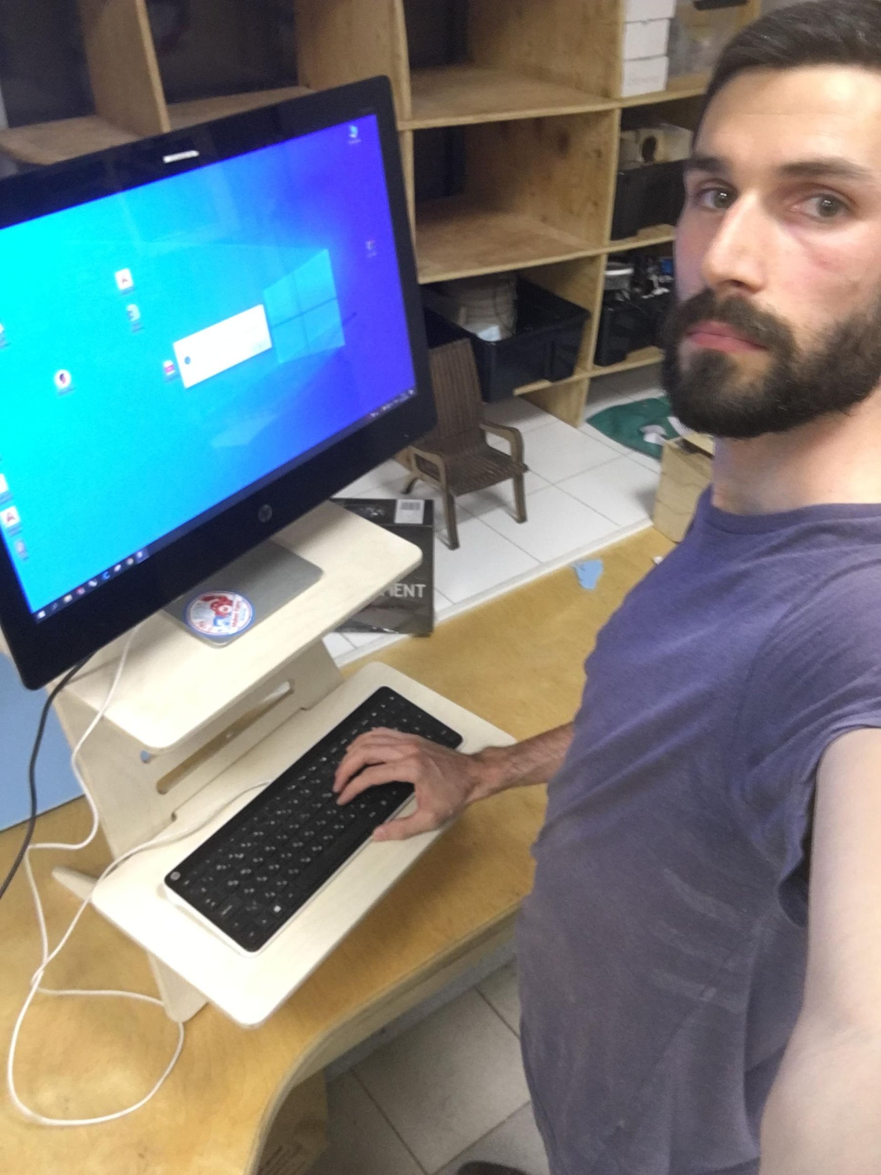 Wooden Standing Desk - Instructables