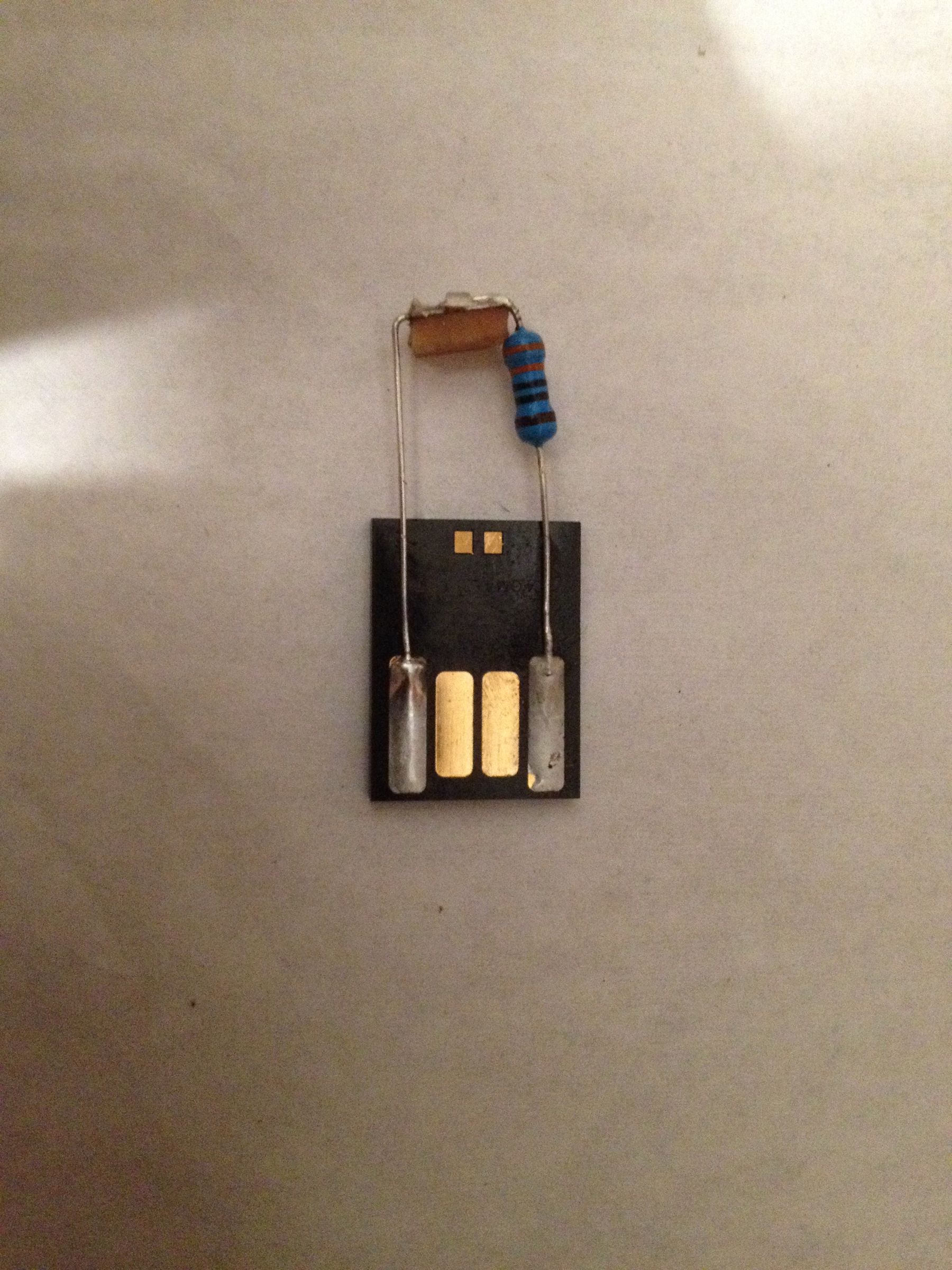 Glowing Steampunk Flash Drive : 5 Steps (with Pictures) - Instructables