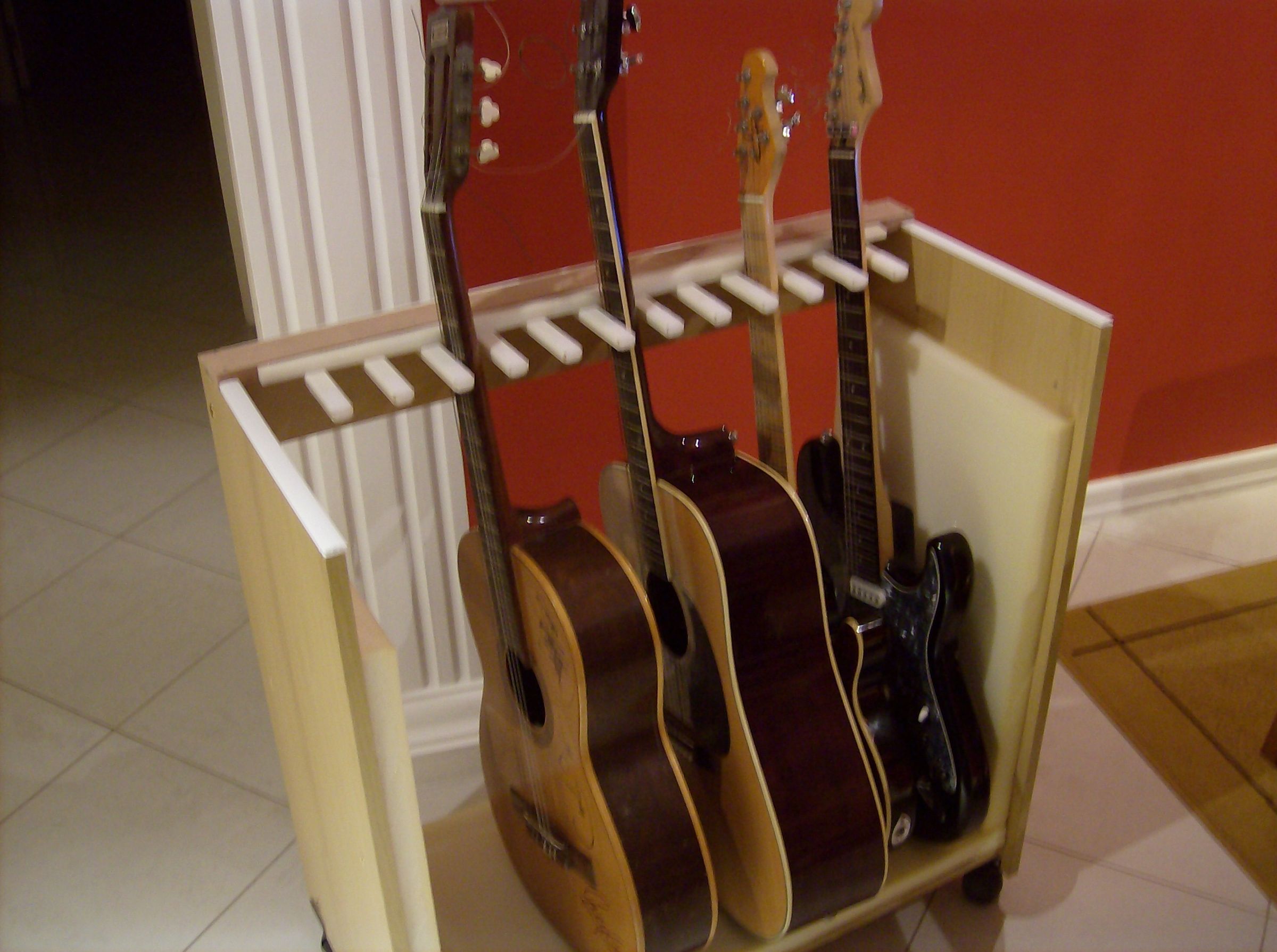 Multiple Guitar Stand Made Out of an Old Computer Table - Instructables