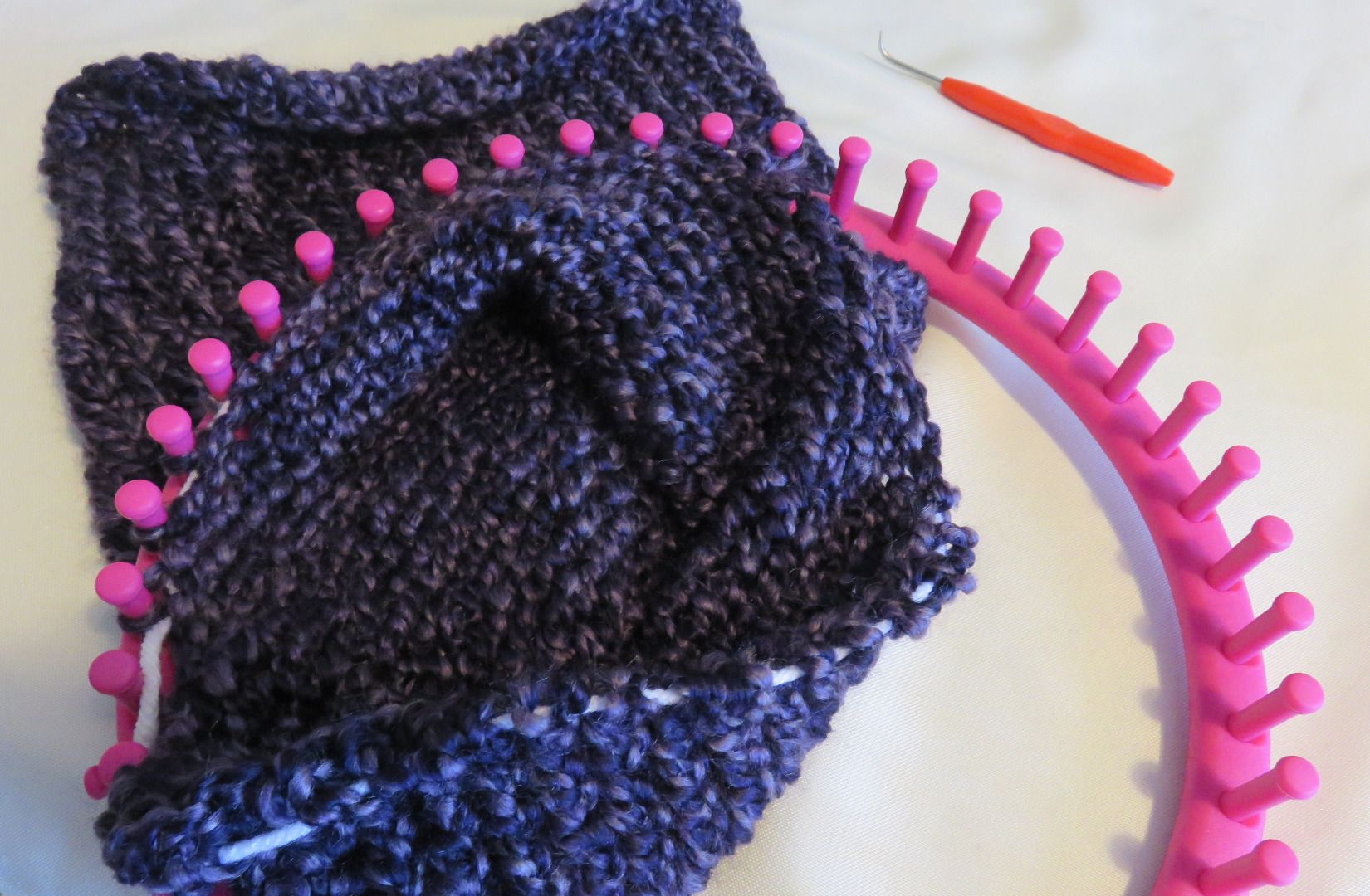 How to Repair Your Loom Knitting Projects. : 8 Steps - Instructables