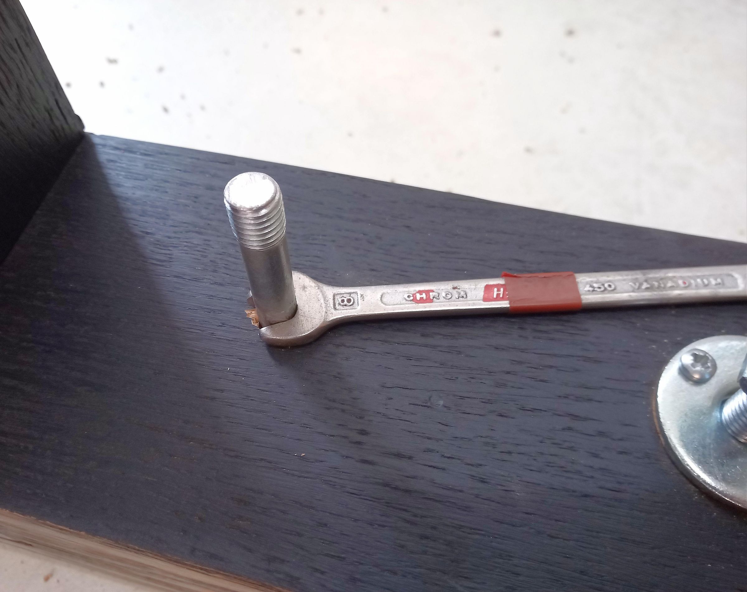 Traveler Workbench With Adjustable Feet and Cerused Oak Legs : 30 Steps ...