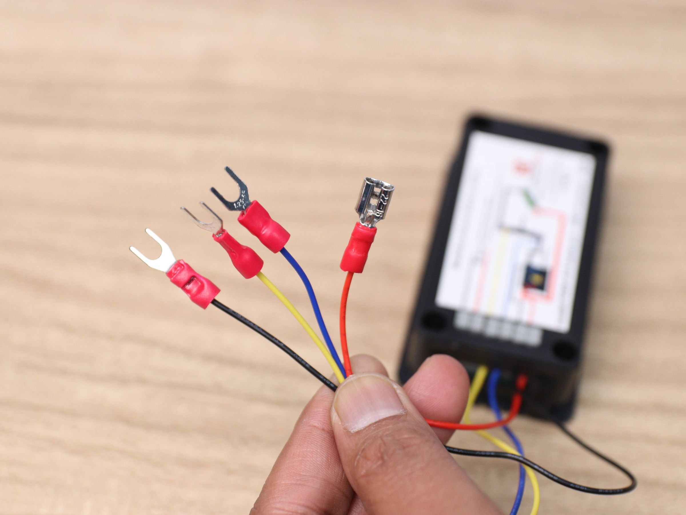 DIY Portable Solar Generator V2 : 21 Steps (with Pictures) - Instructables