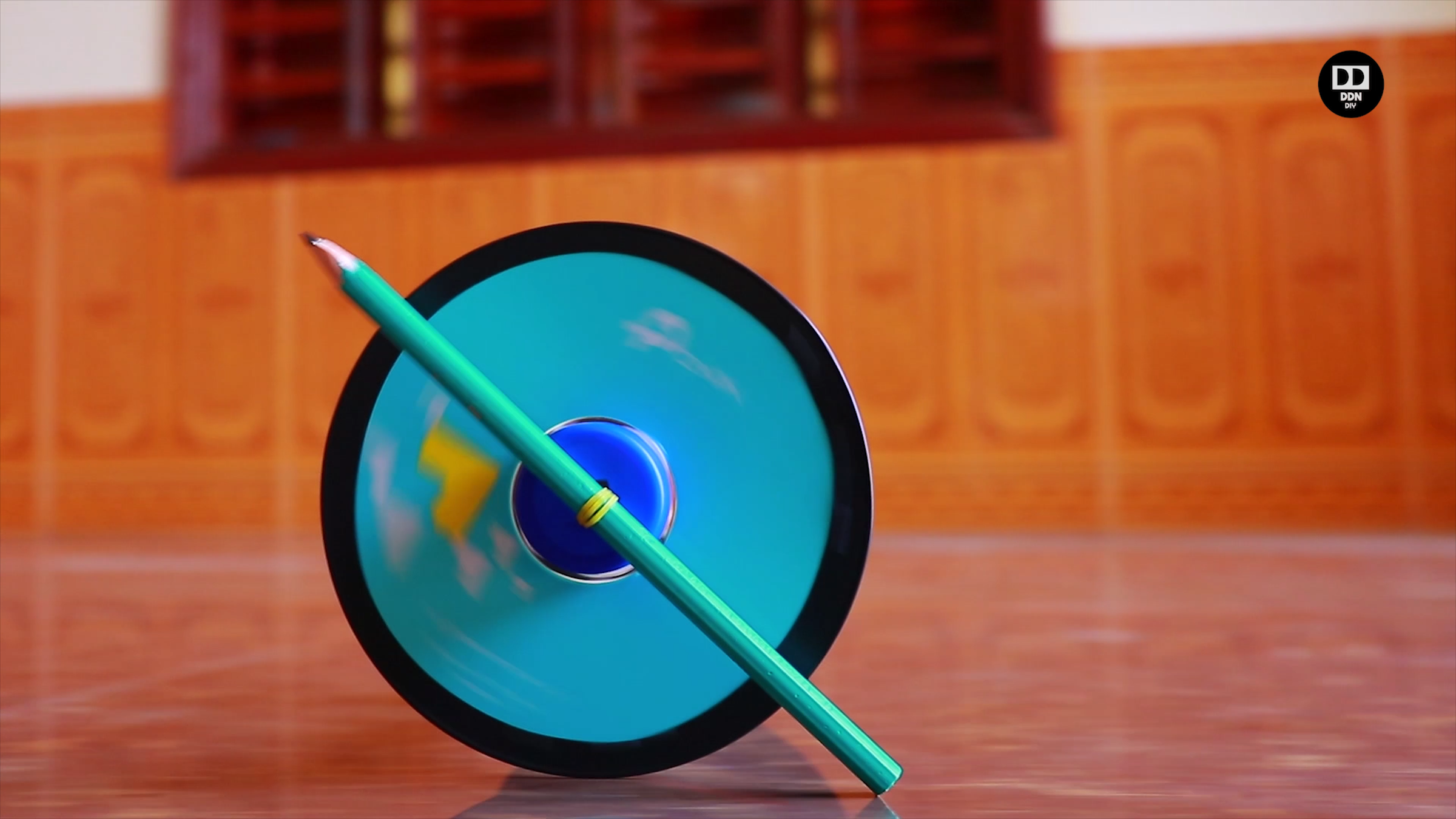 Recycling CDs Into Race Cars : 8 Steps (with Pictures) - Instructables