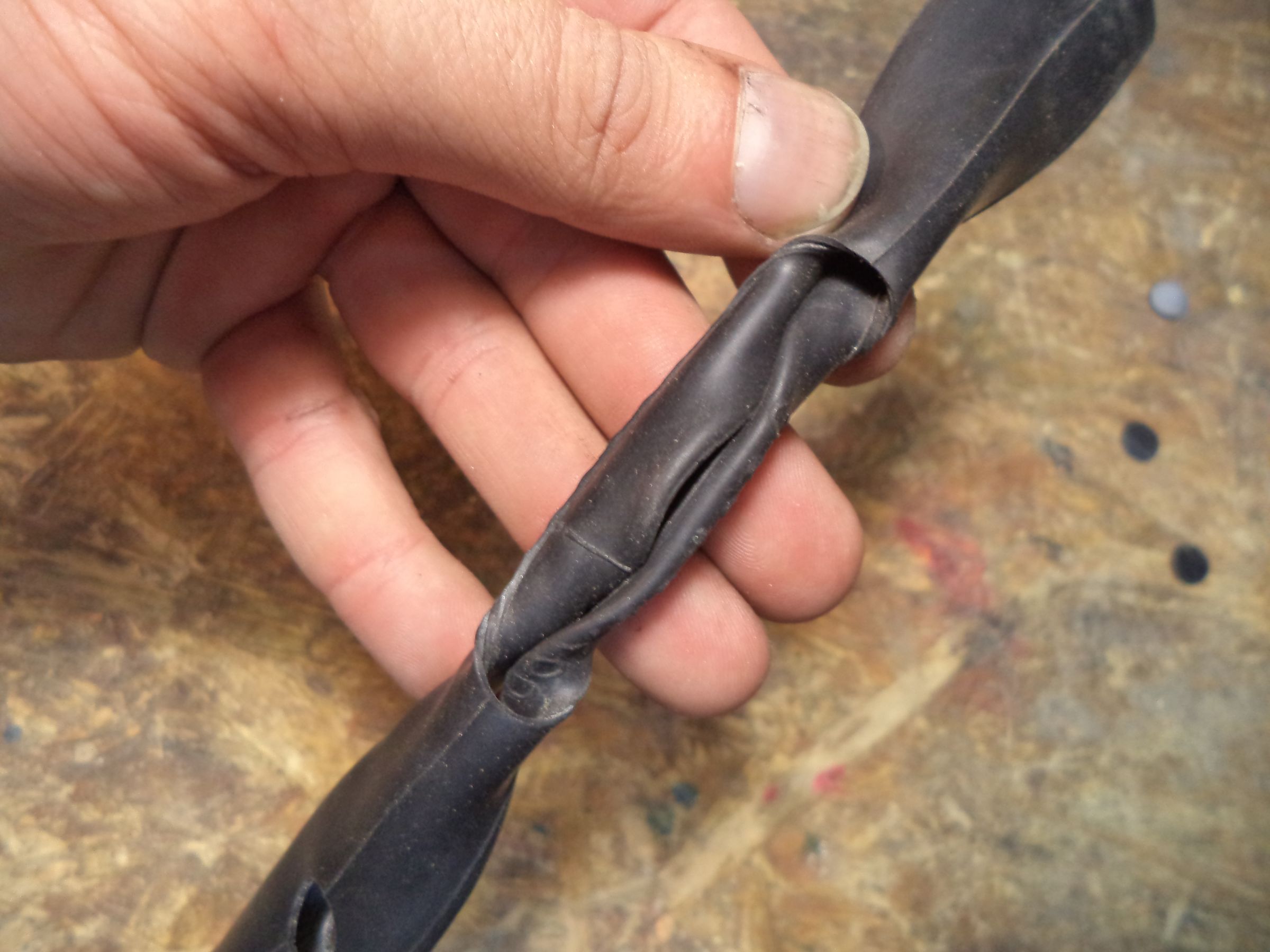 Backpack Cargo Net From Inner Tubes : 26 Steps (with Pictures ...