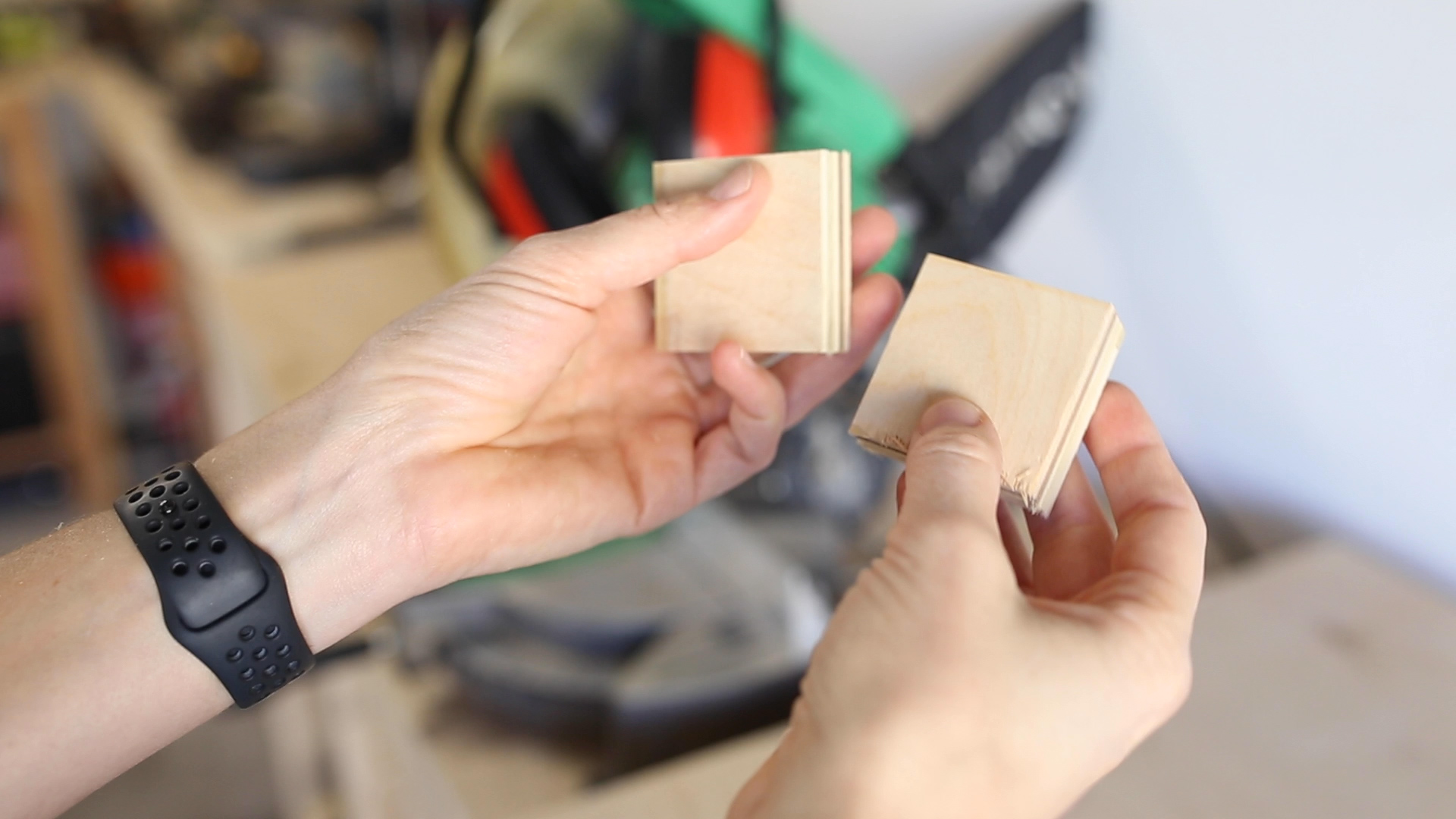 Vertical Laptop Dock : 16 Steps (with Pictures) - Instructables