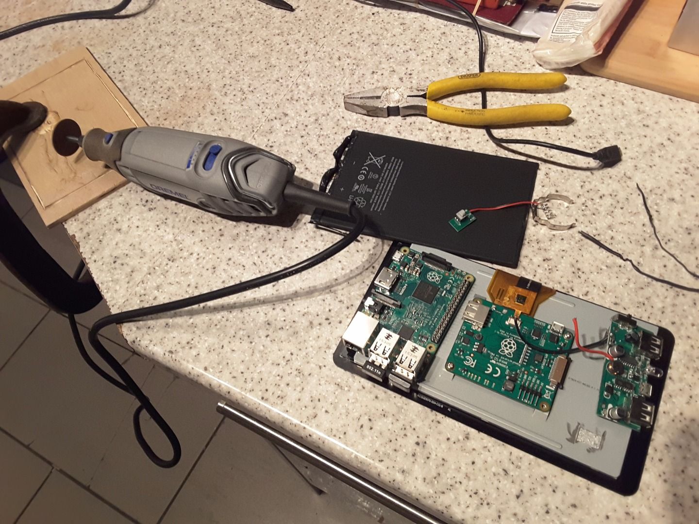 Raspberry Pi Pad! Capacitive Touch Screen Tablet! (樹莓派平板!電容觸控式平板電腦 ...