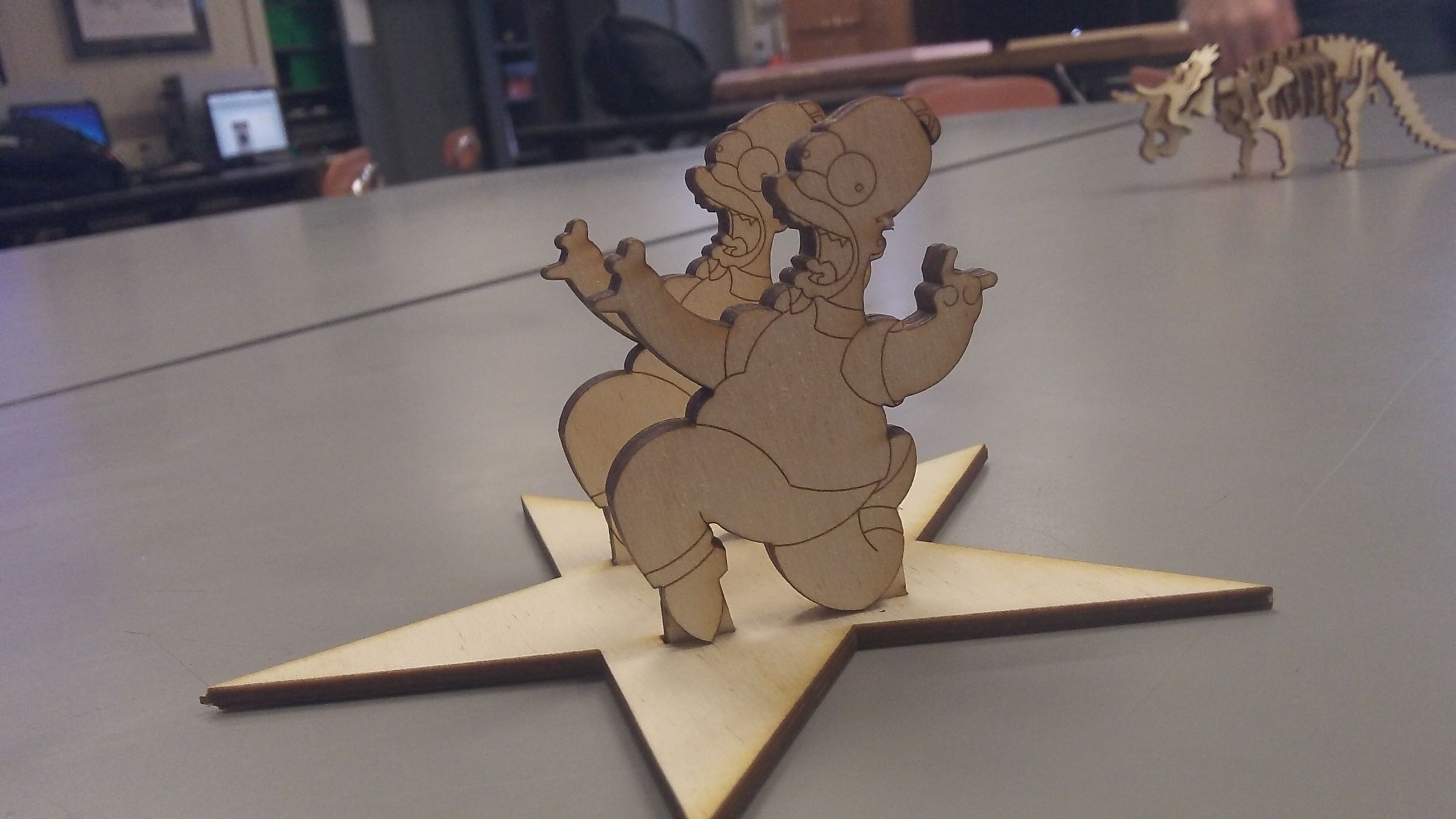 Homer Phone Stand : 5 Steps - Instructables