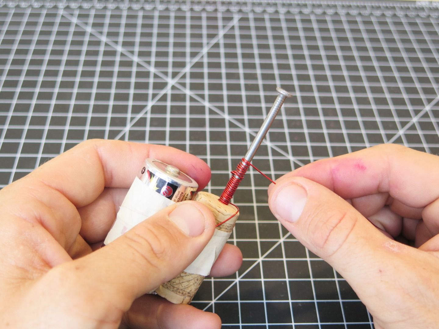 Maggie the Simple Electromagnet! : 5 Steps (with Pictures) - Instructables