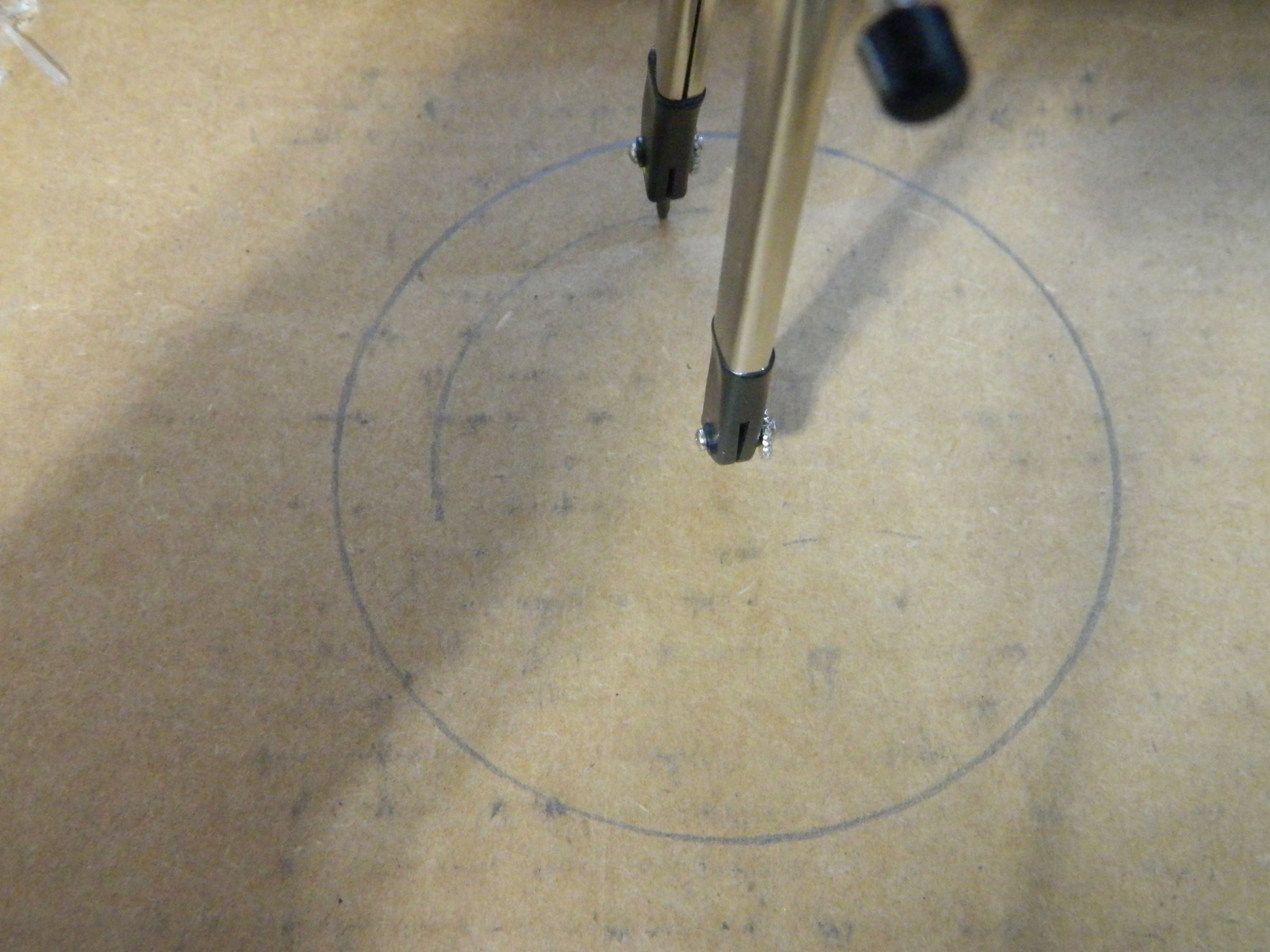 Cardboard Magnifier Glass : 9 Steps - Instructables