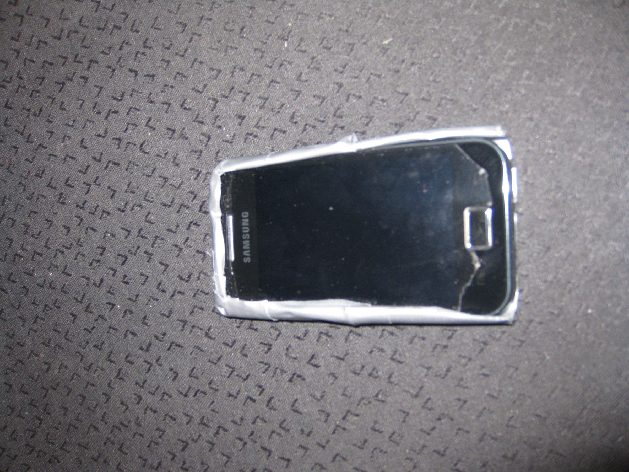Duck Tape Phone Case : 5 Steps - Instructables