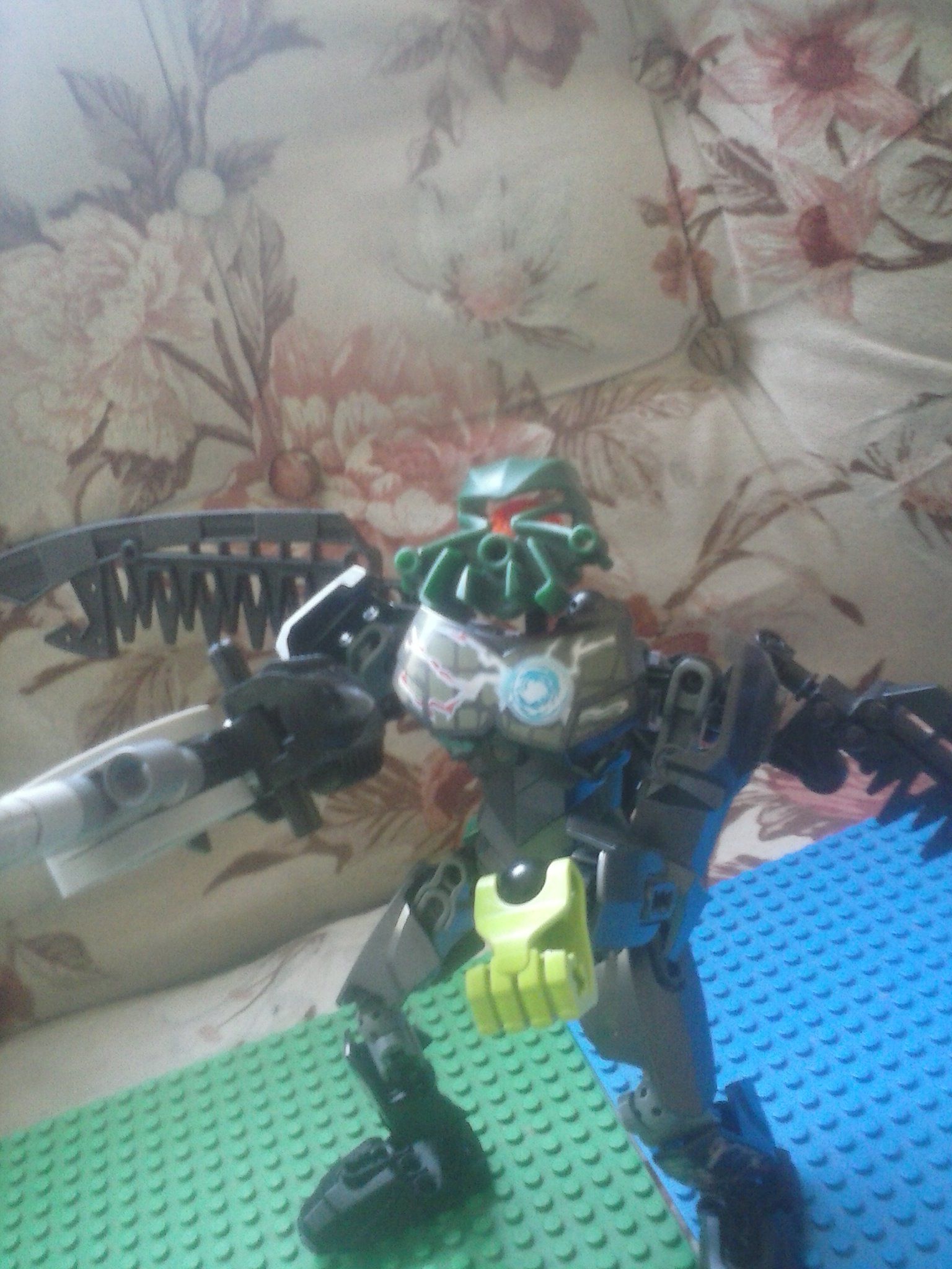 Herofactory Bioformer 3 Sideclops - Instructables