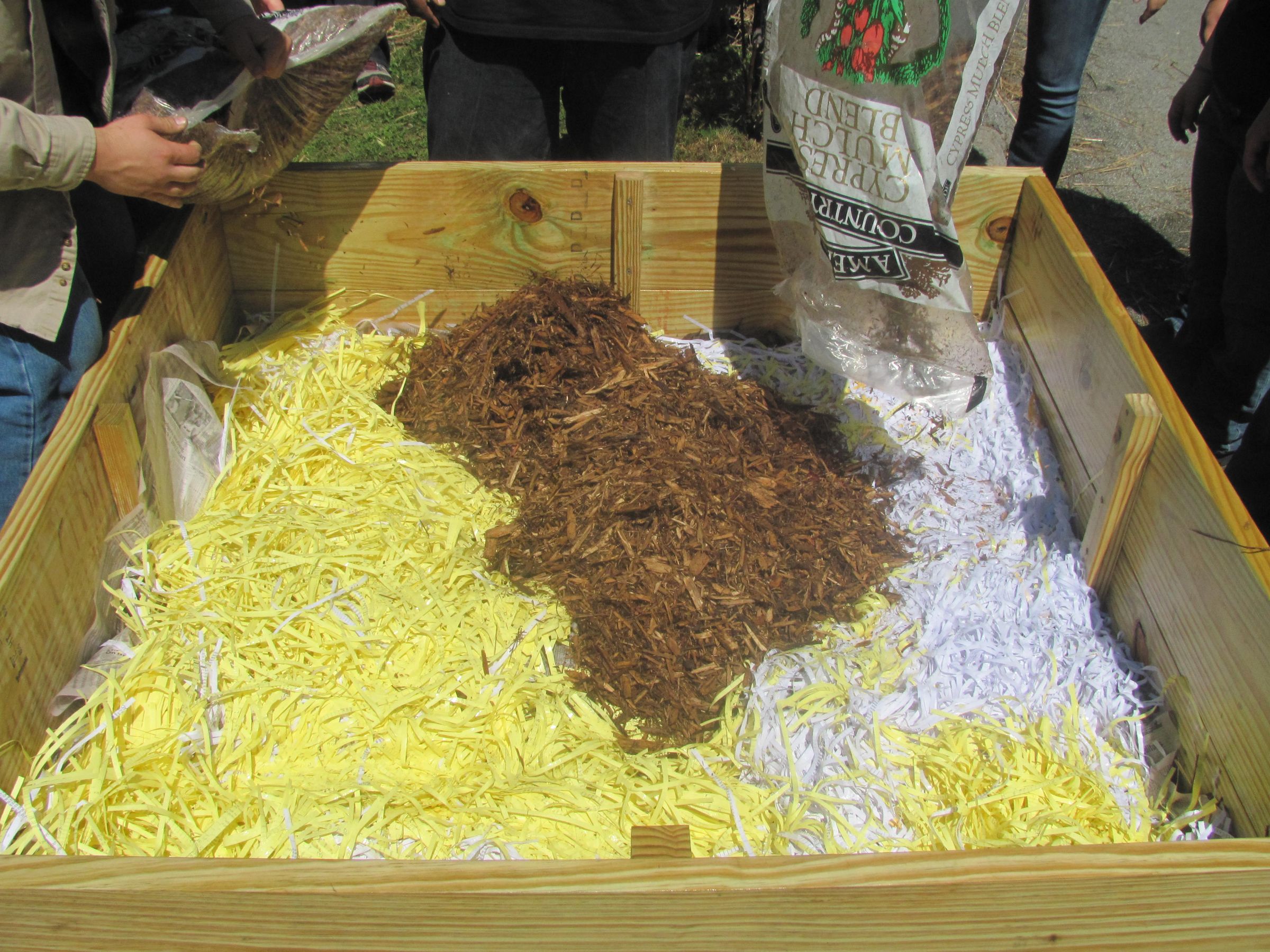 Lasagna Garden From Start to Finish. By: SHS! : 10 Steps - Instructables