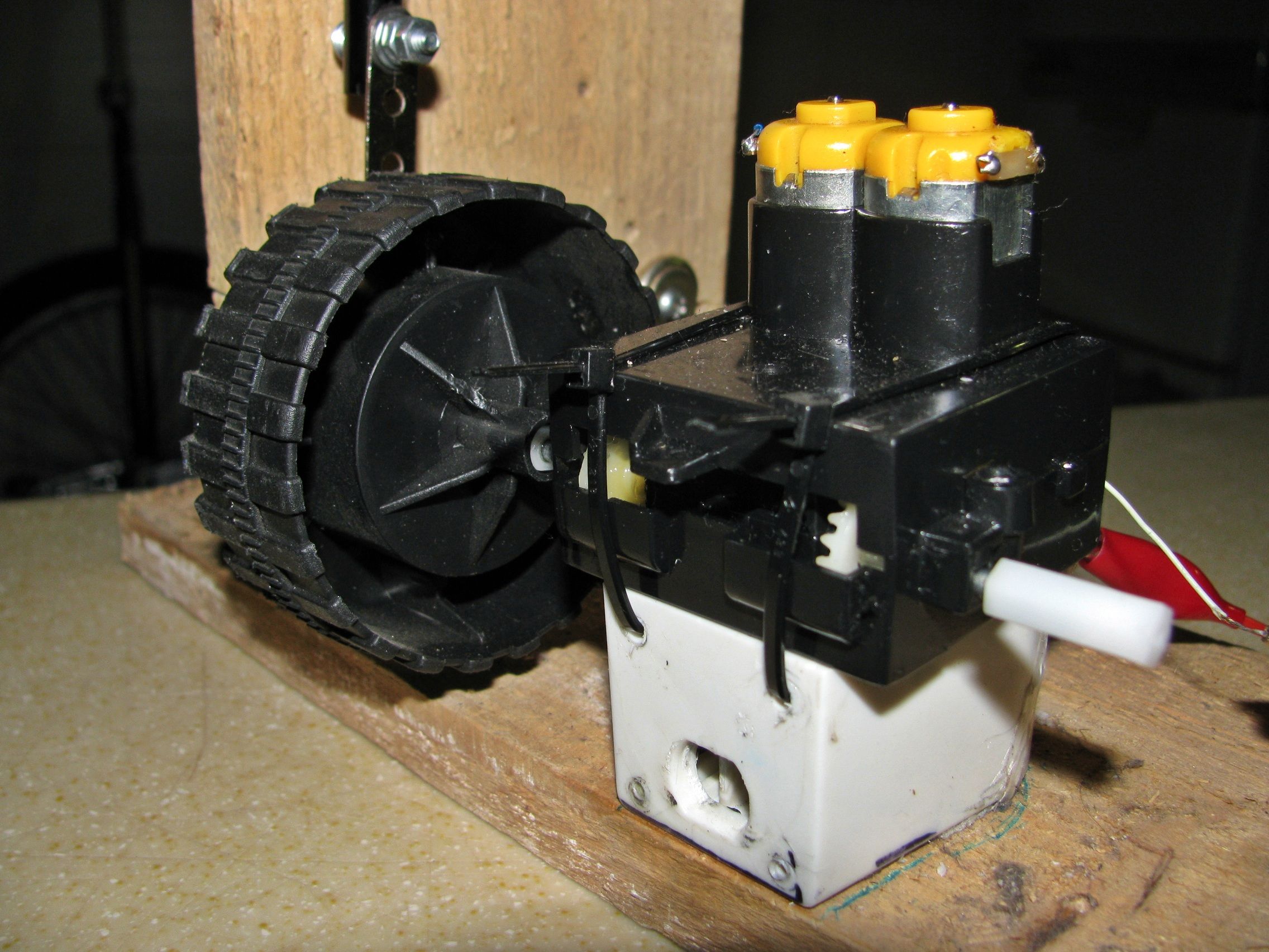 Automatic Slinky Machine : 5 Steps - Instructables