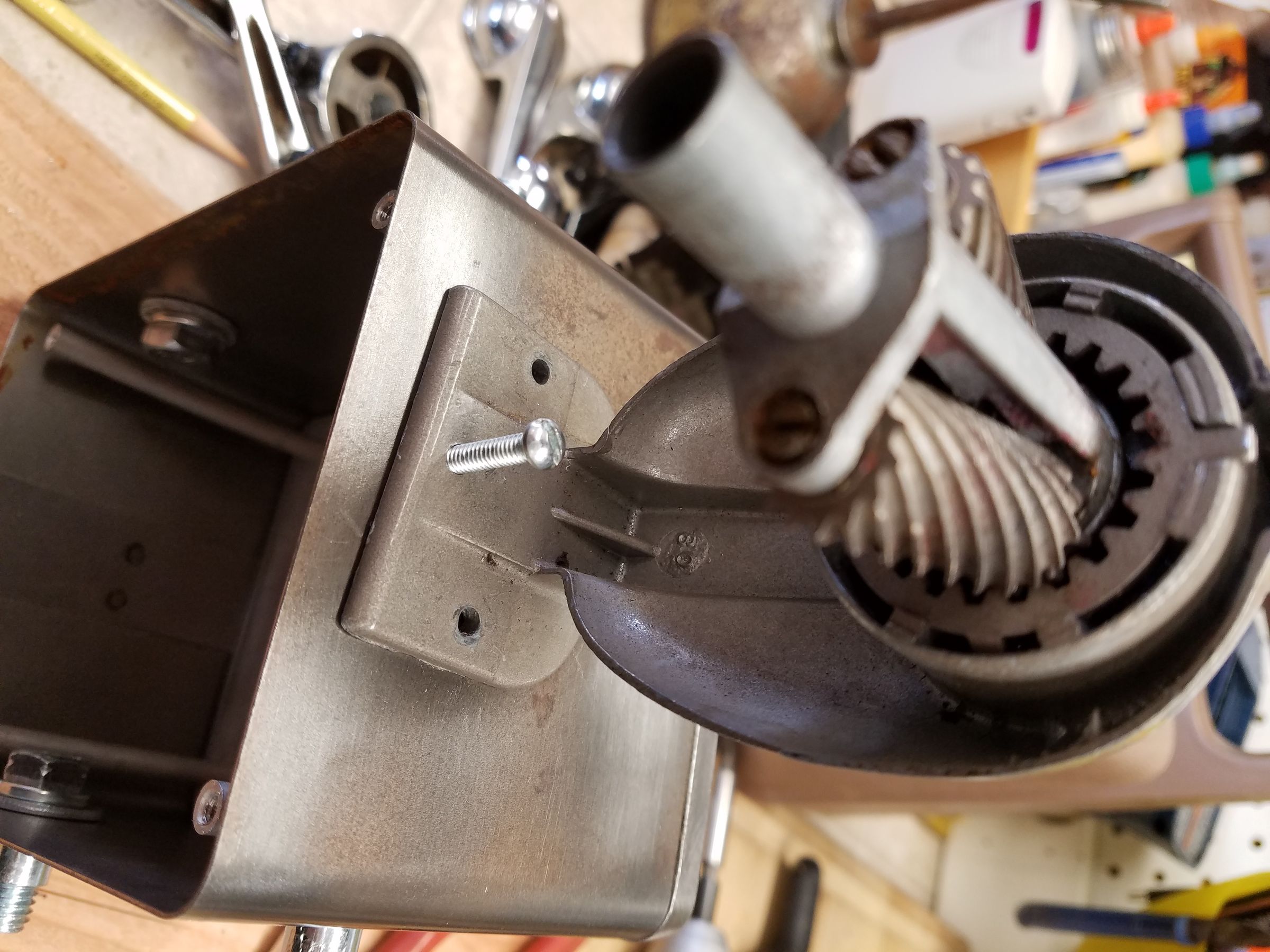 Making a Junkbot : 10 Steps (with Pictures) - Instructables