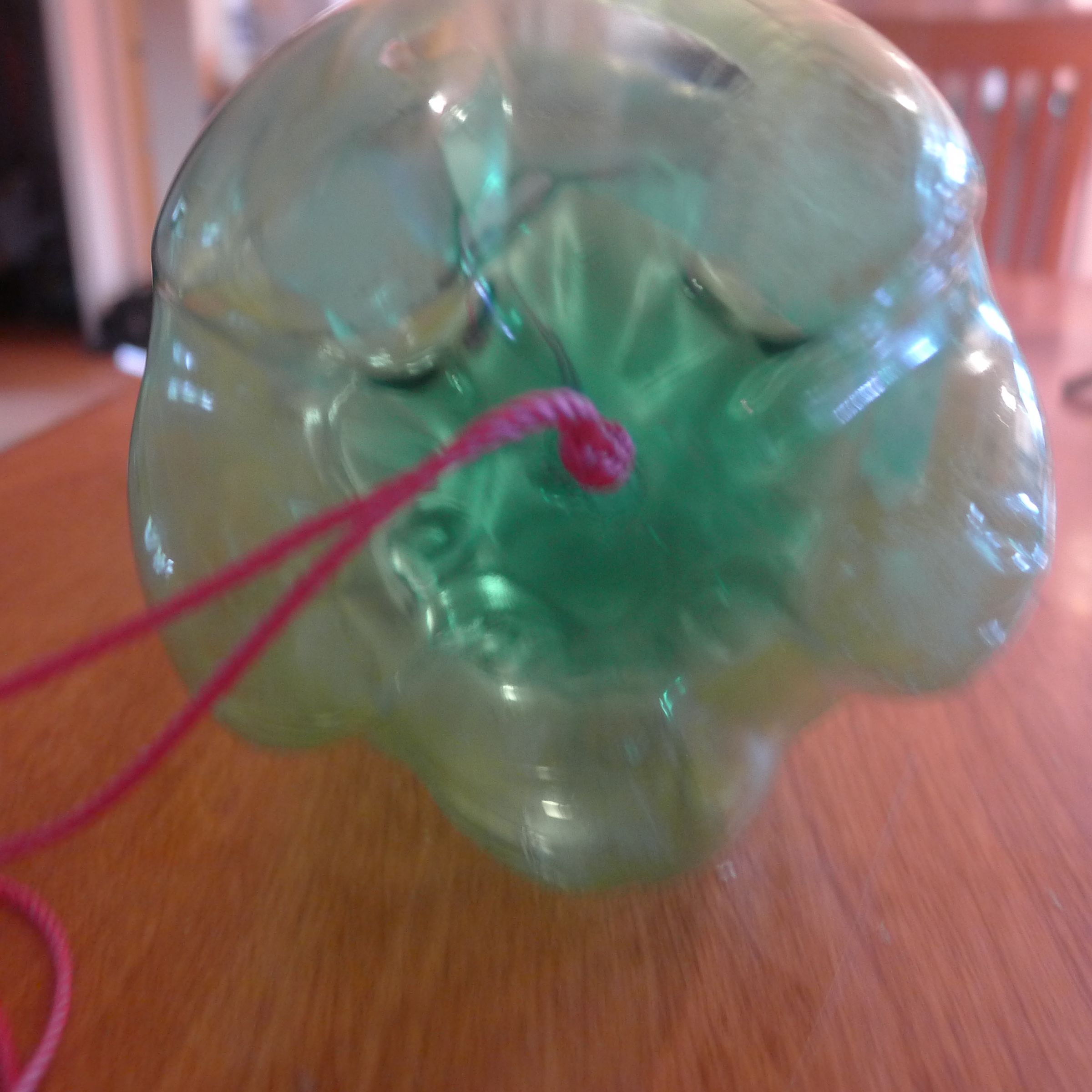 One String Soda Bottle Guitar : 4 Steps - Instructables