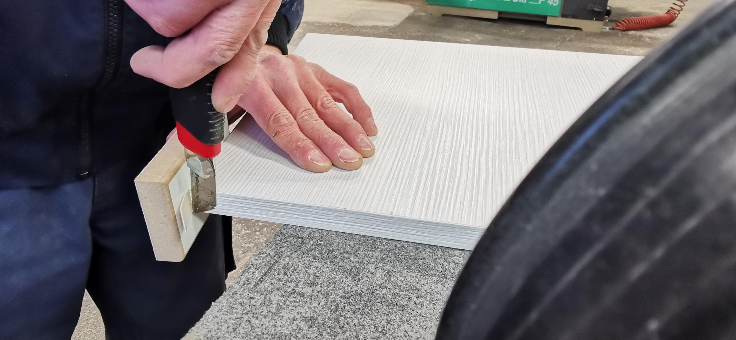 Particleboard Desk : 14 Steps (with Pictures) - Instructables